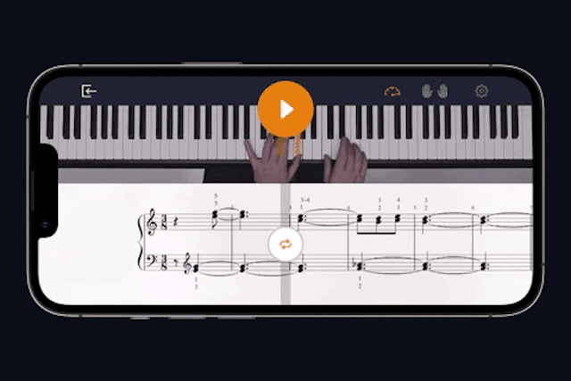 両手でピアノを弾けるようになるには？ | flowkey