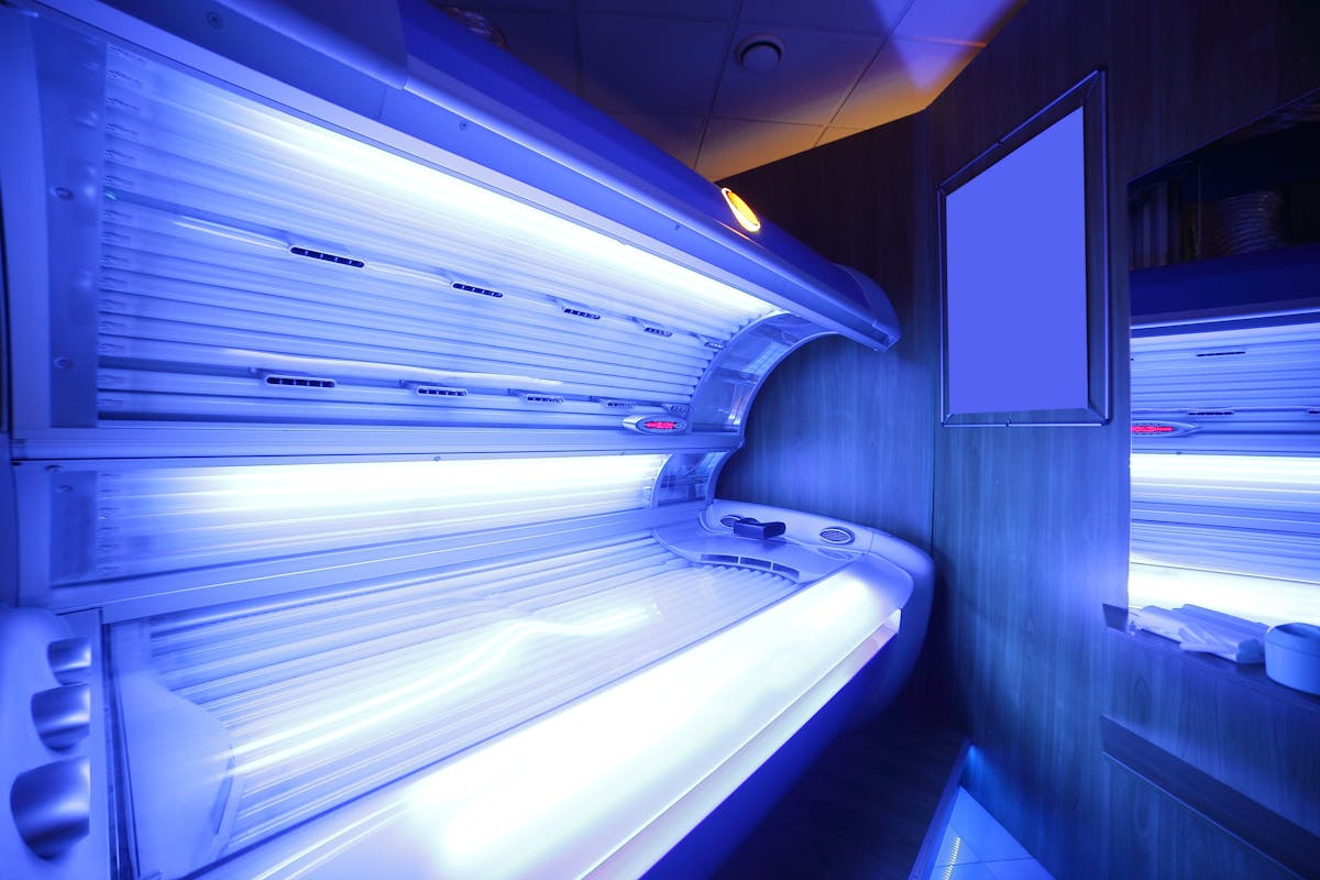 Tanning Bed for Beginners - Do’s and Don’ts | Help & Advice | Formula ...