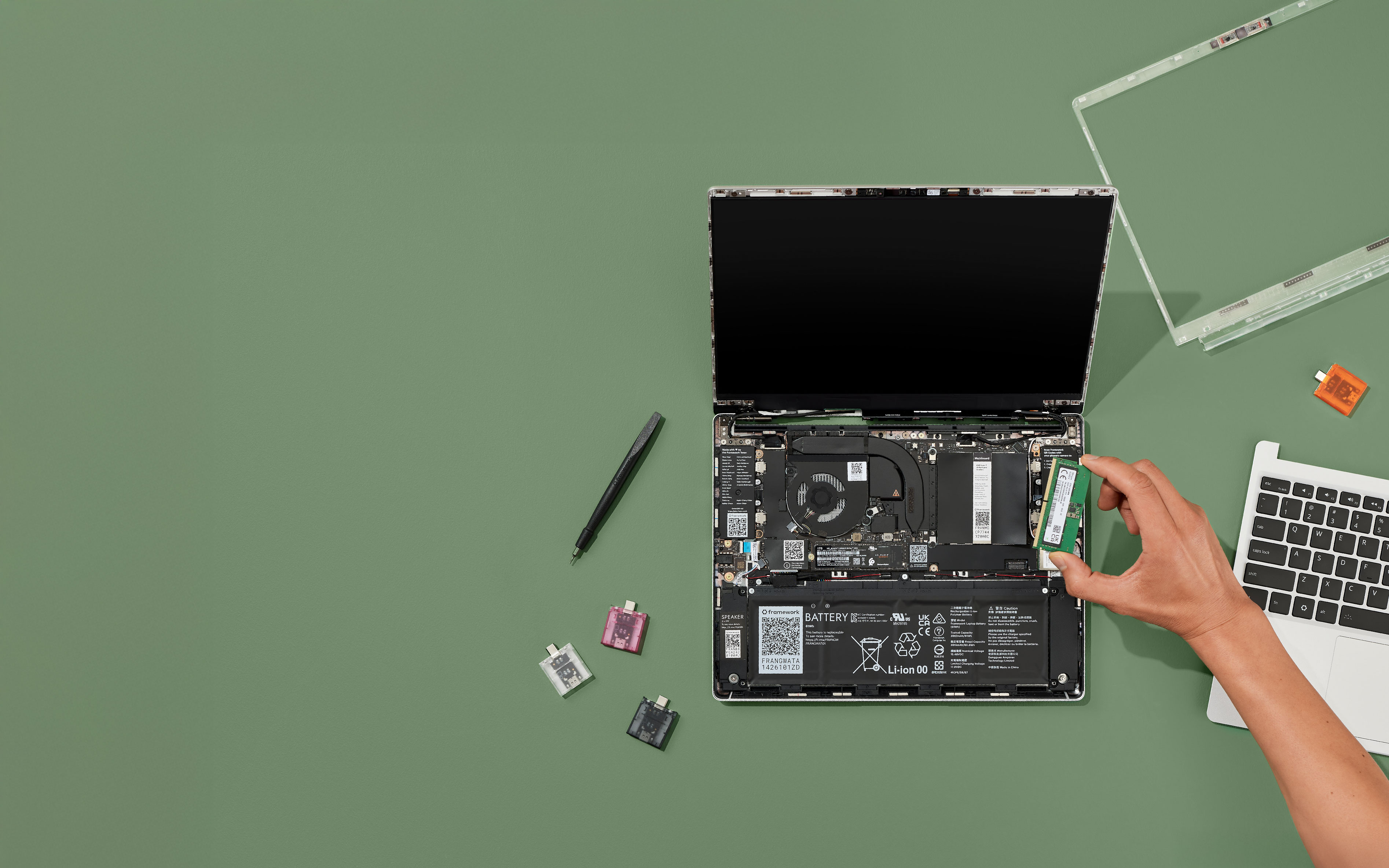 Framework | Order a Framework Laptop 13 with AMD Ryzen™ AI 300 Series