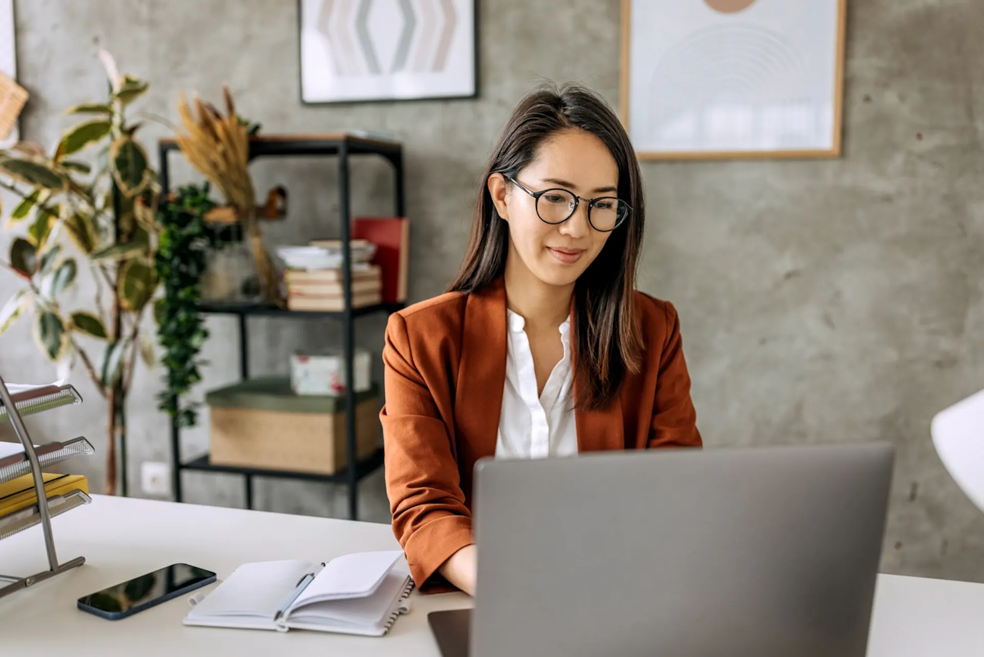 Online financial services compliance and workforce training | Go1