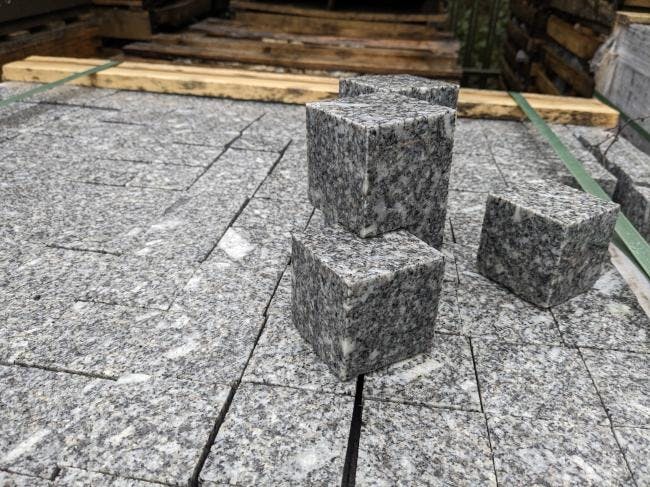 Top Finished Granite Setts