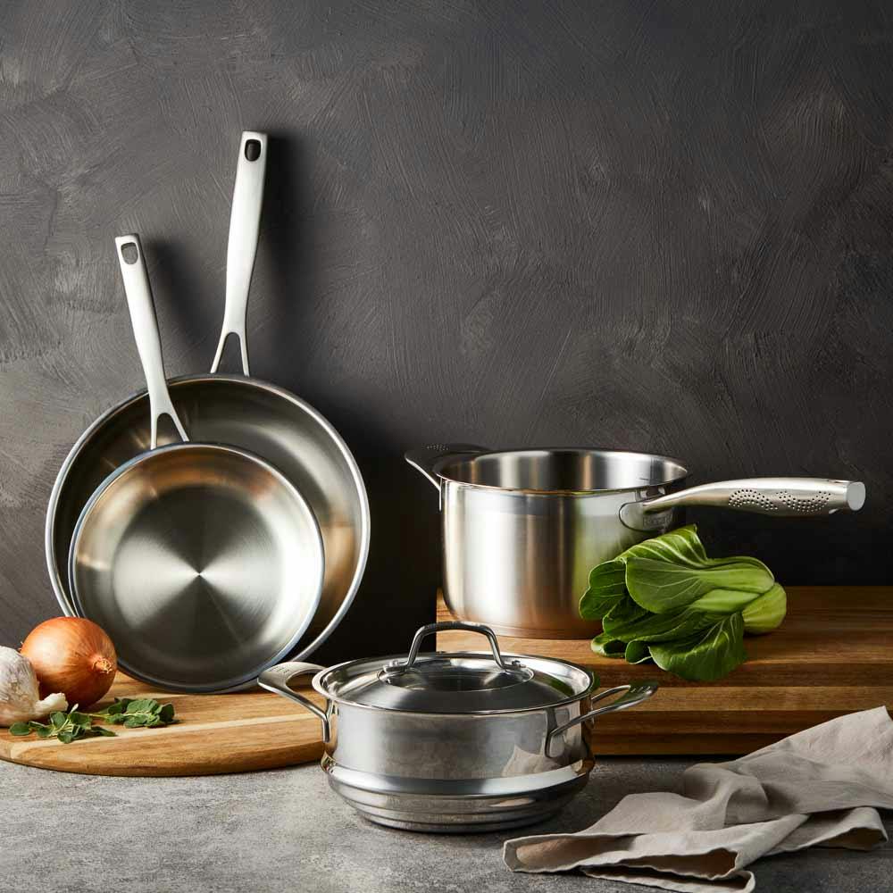 The Dos & Don'ts of Stainless Steel Cookware - Baccarat