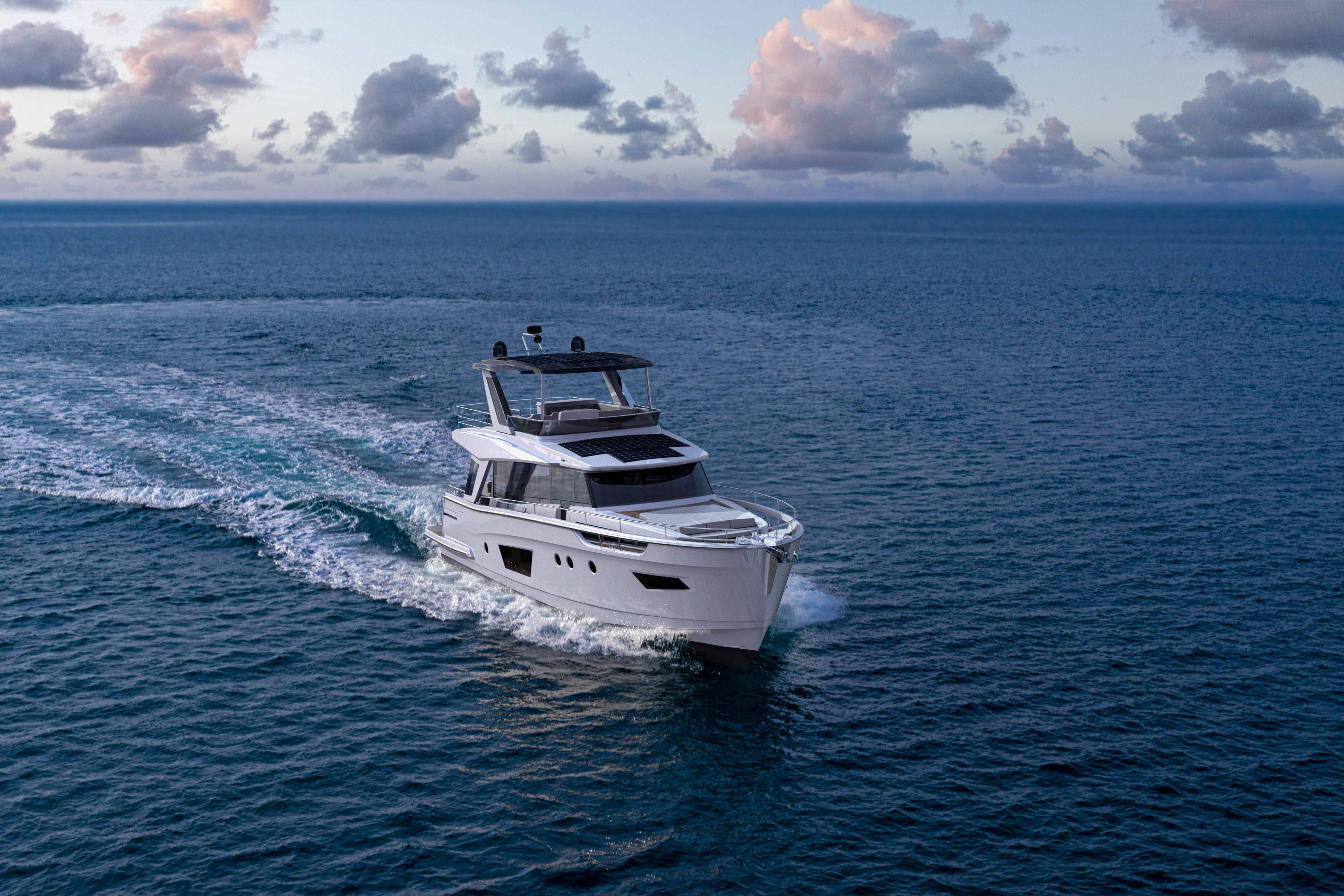 GREENLINE 58 FLY cruiser- Experience more comfort than ever