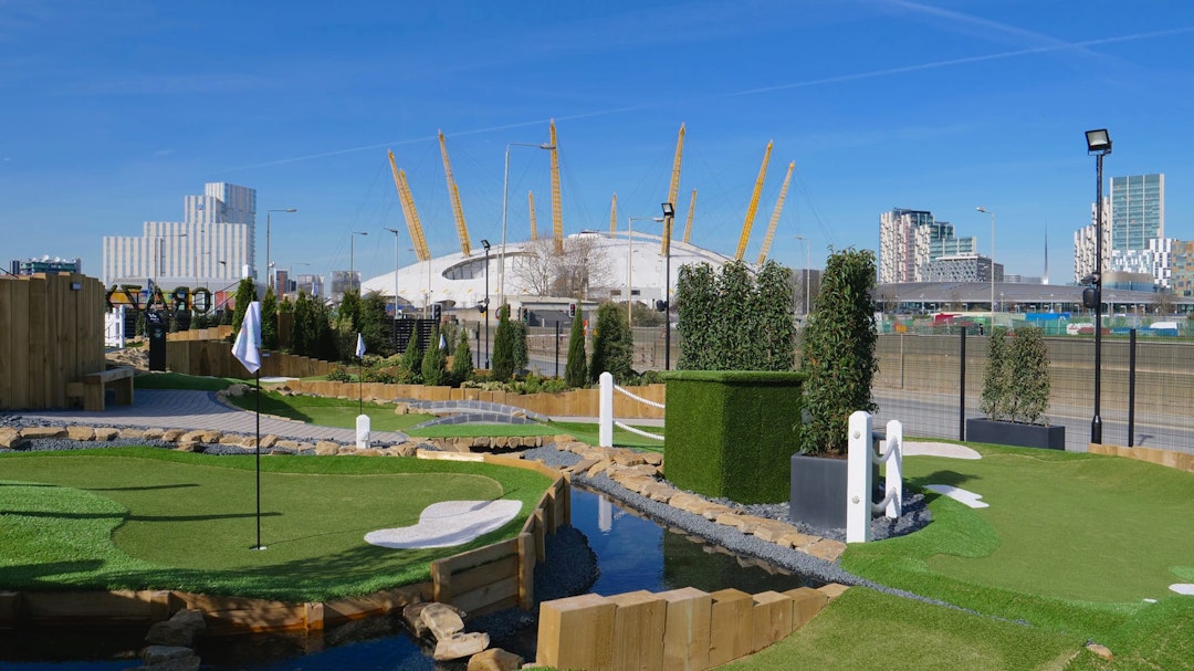 Crazy Putt Adventure Golf