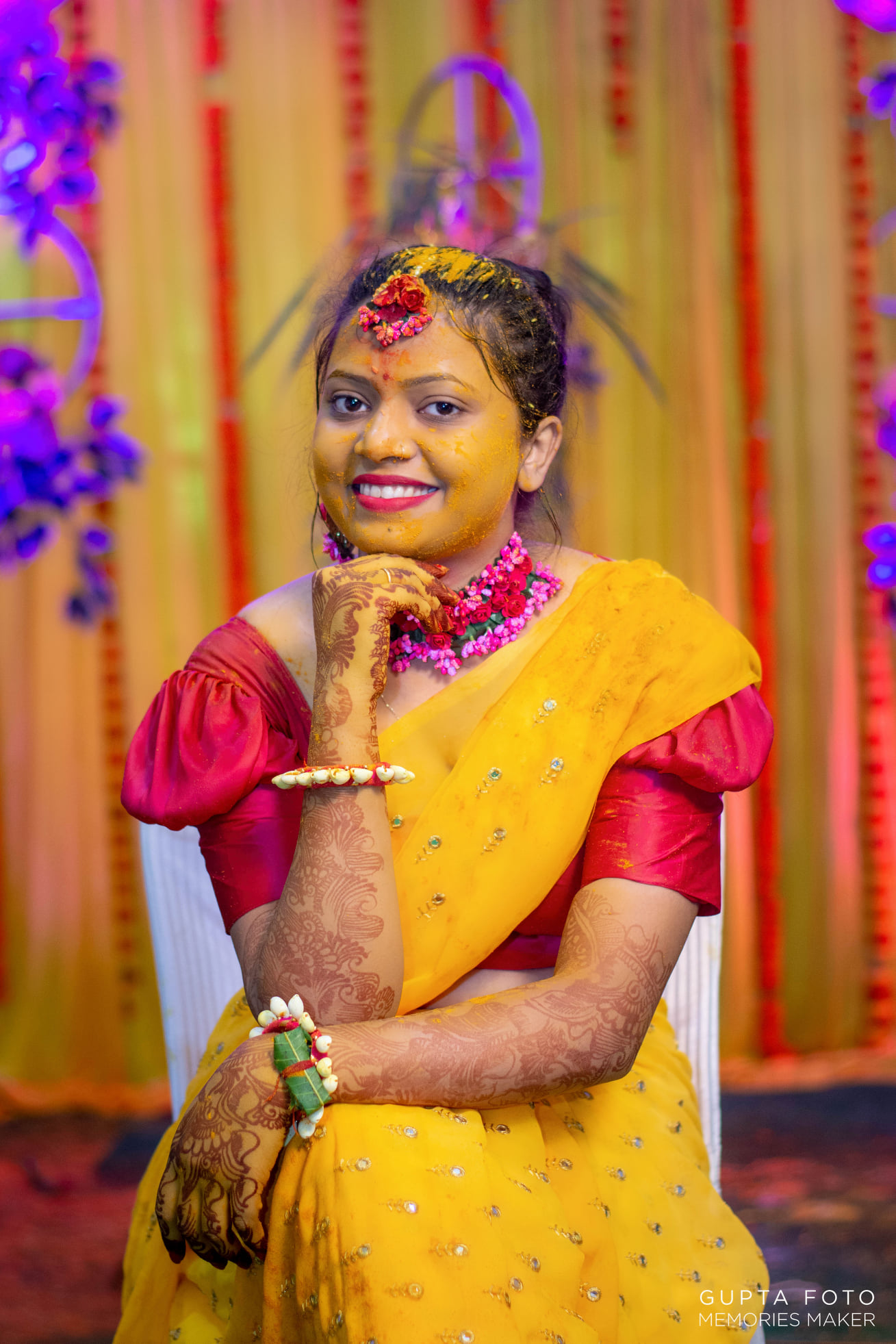 18 Trending haldi poses ideas for bride 2023