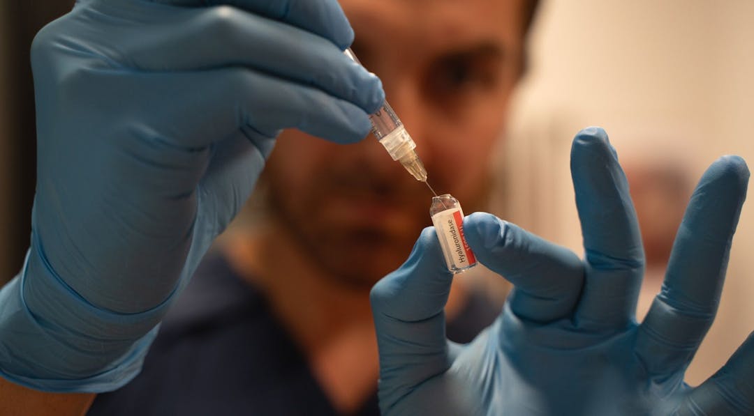 Advice on Emergency Protocols For Aesthetics Practitioners | Harley Academy