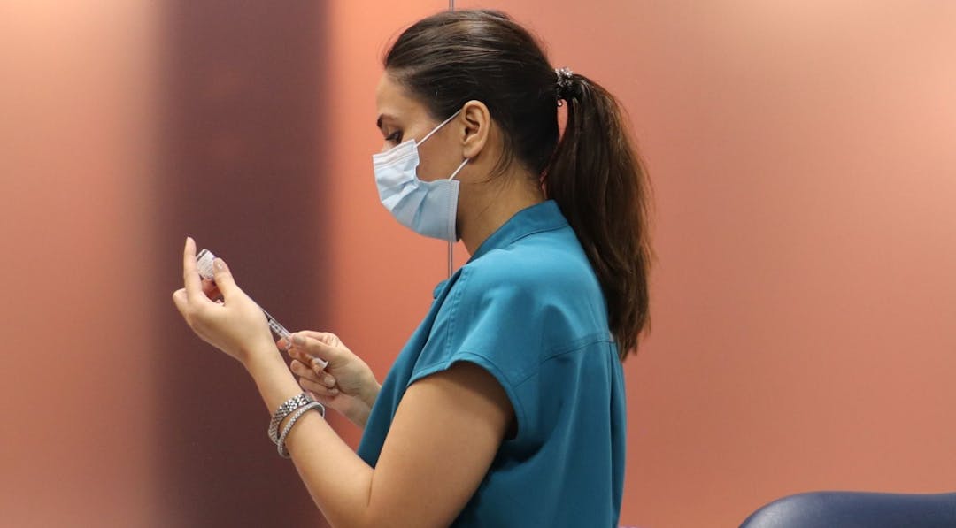 Correcting Eyebrow Asymmetry with Botox | Harley Academy