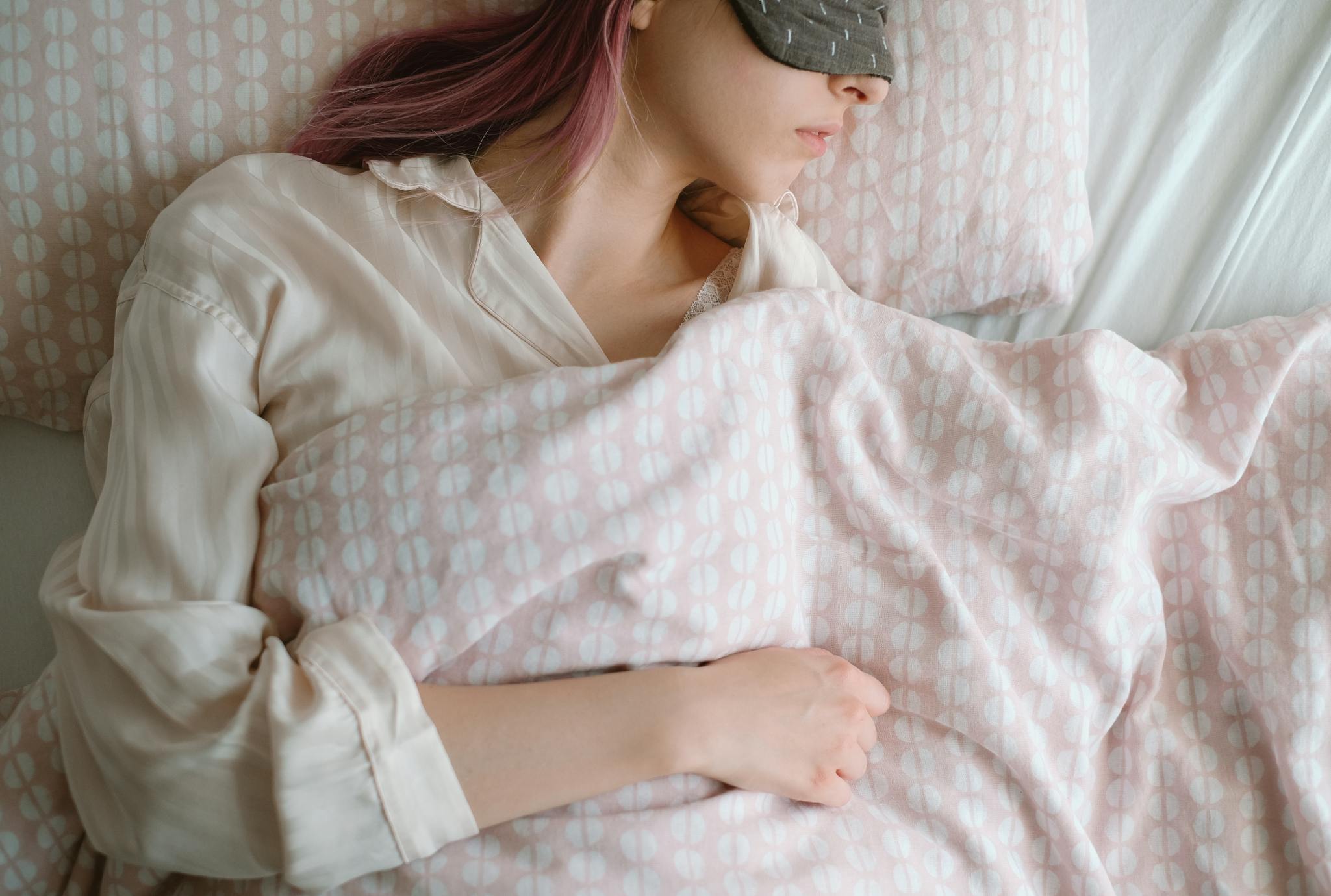 Sen jak kosmetyk, czyli jak nocny odpoczynek wpływa na wygląd | Blog ...