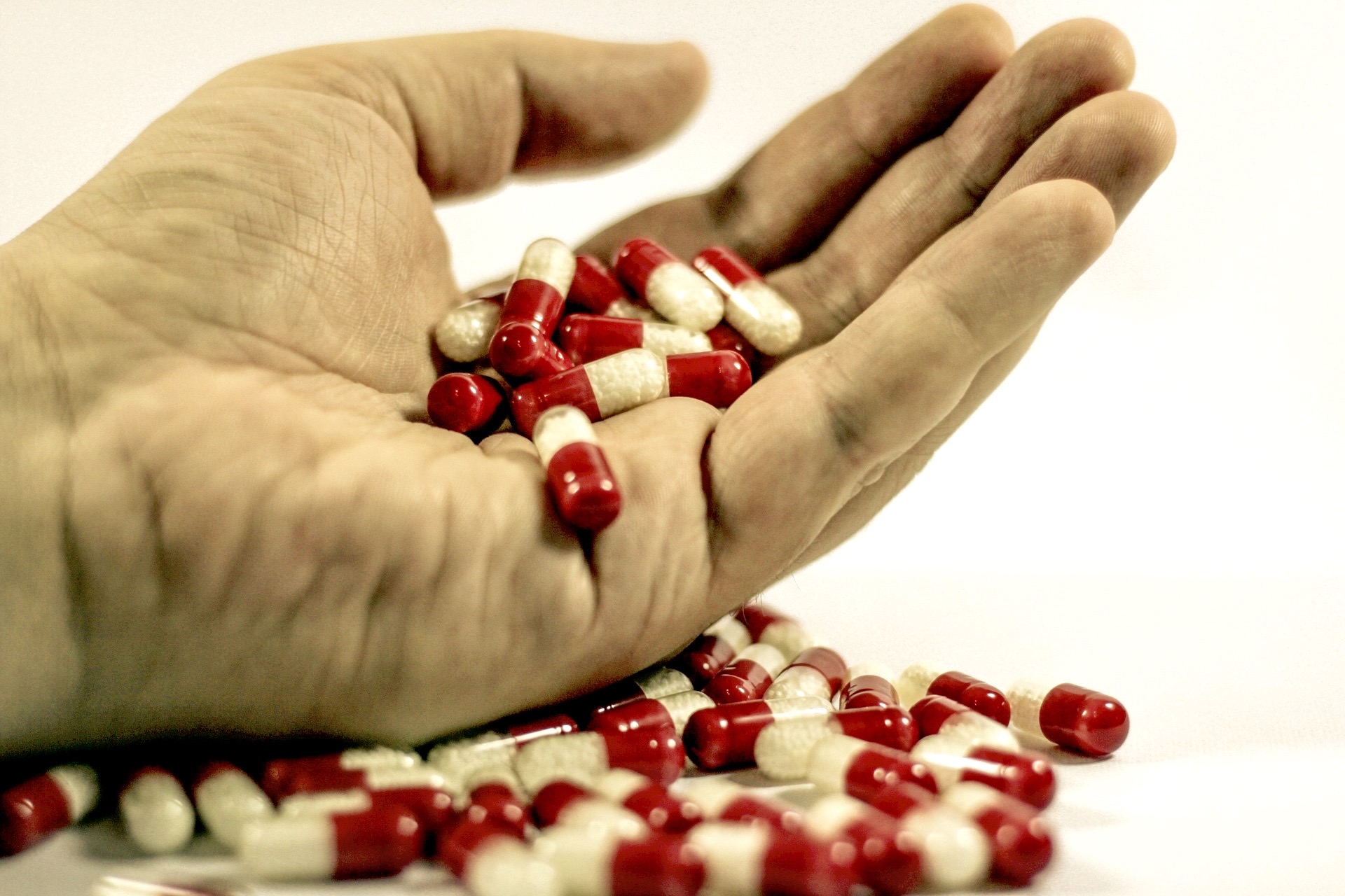 What are the Signs of a Prescription Overdose? | Hero