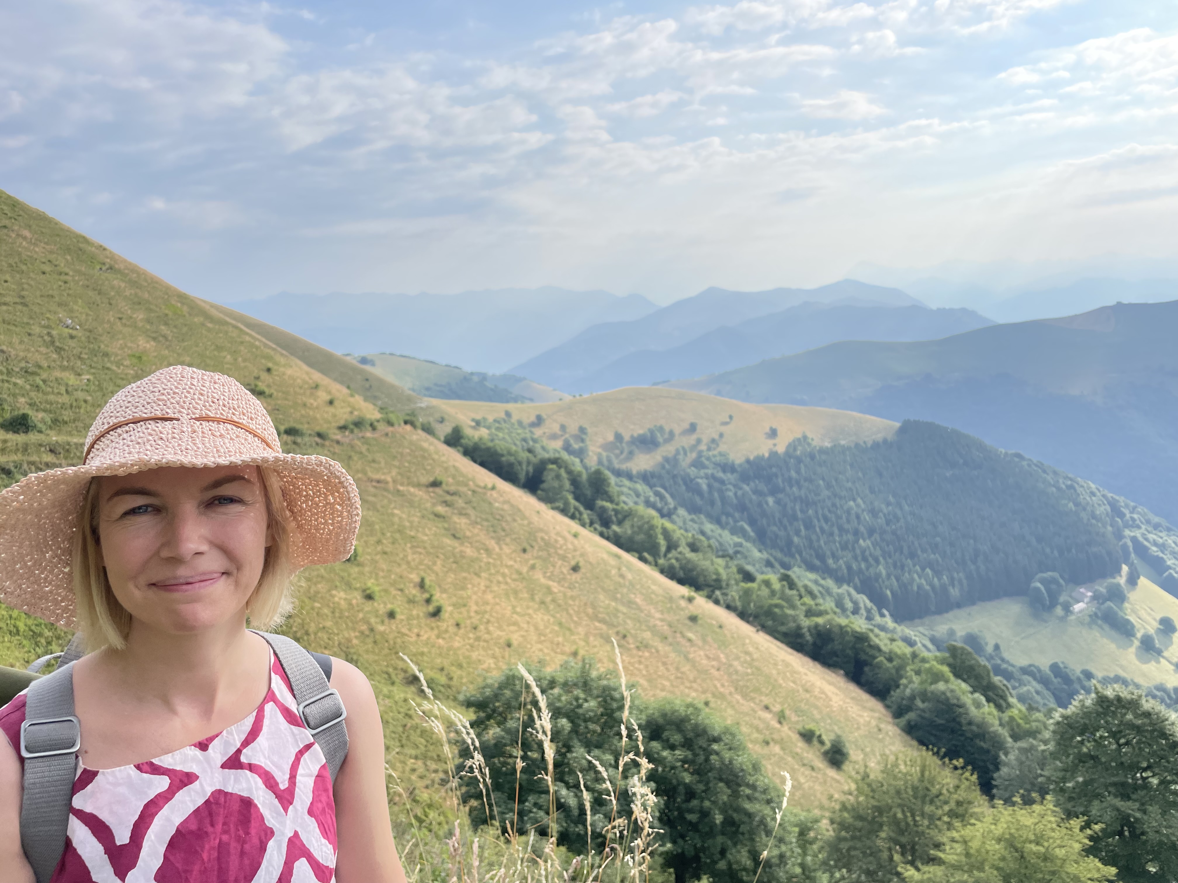 Anna Gelling is a hobby-farmer, hiker, bibliophile, and Hireup‘s new ...