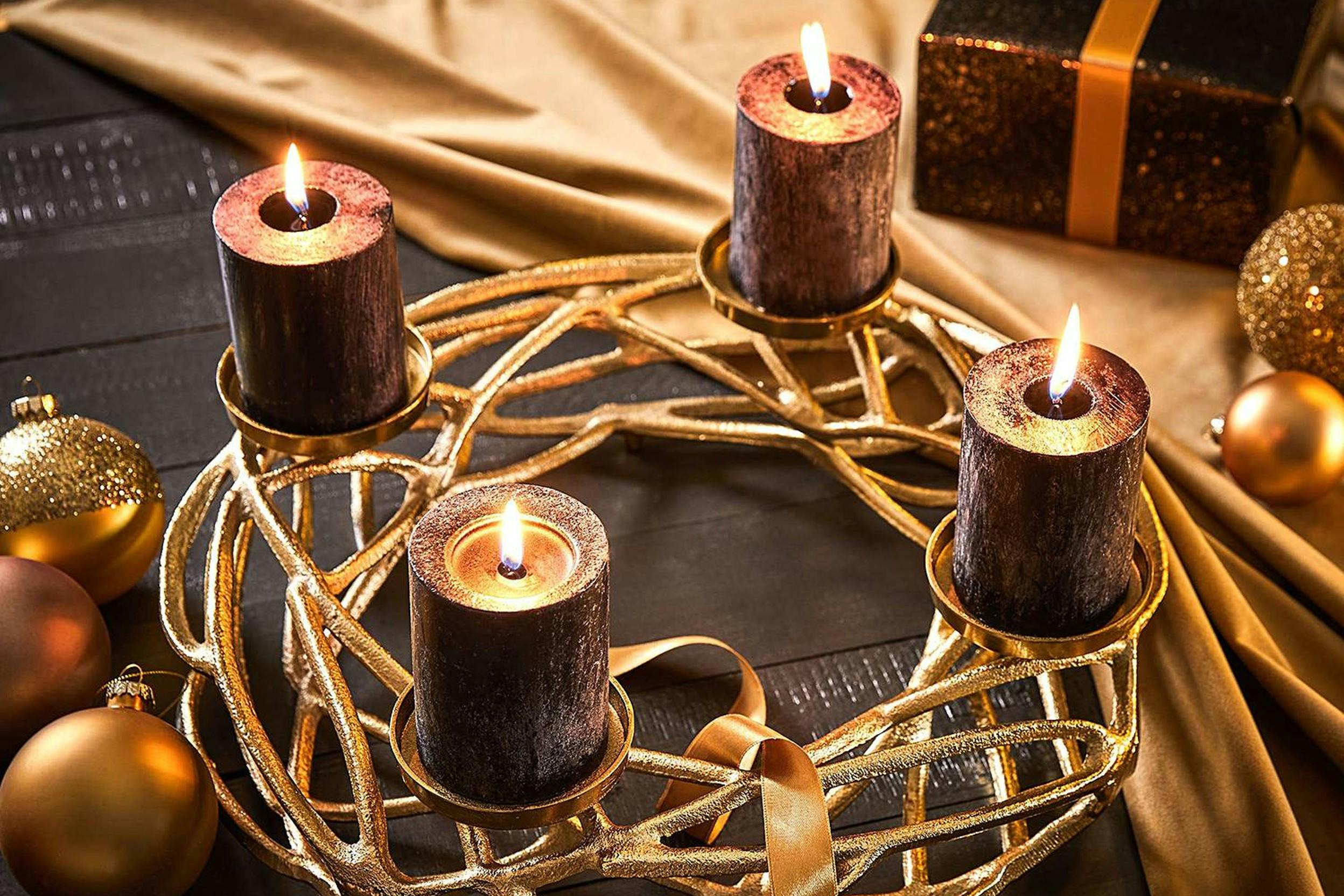 Schöne Weihnachtsdeko-Ideen für dein Wohnzimmer | home24