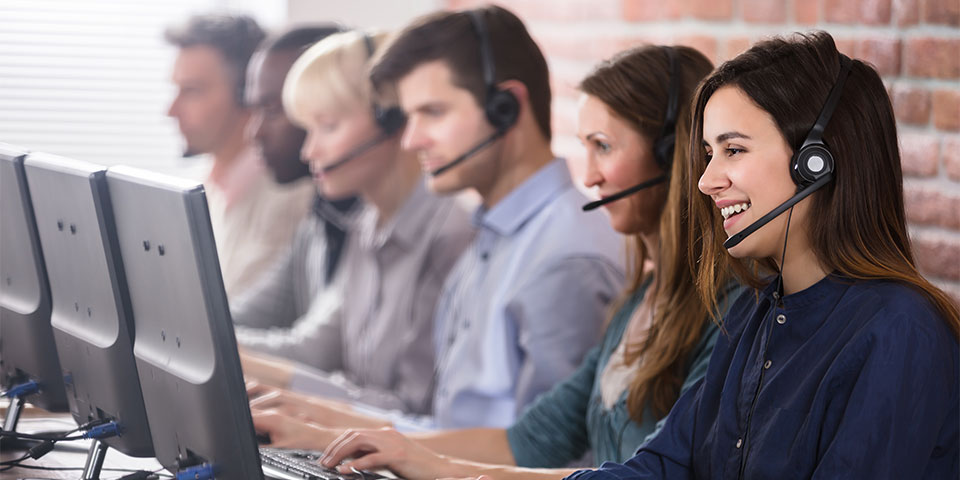 What is a Virtual Receptionist & How They Help Startups