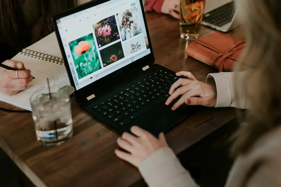 Eating Healthy at Work: 7 Easy Tips to Keep You Energized