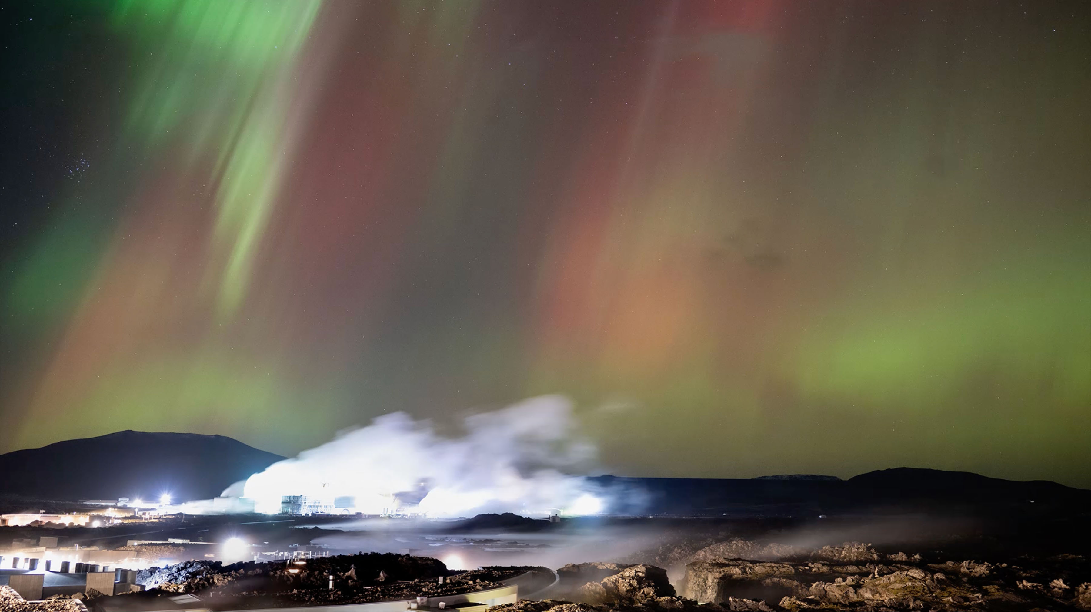 When's the best time to see Northern Lights in Iceland? | Iceland at Night
