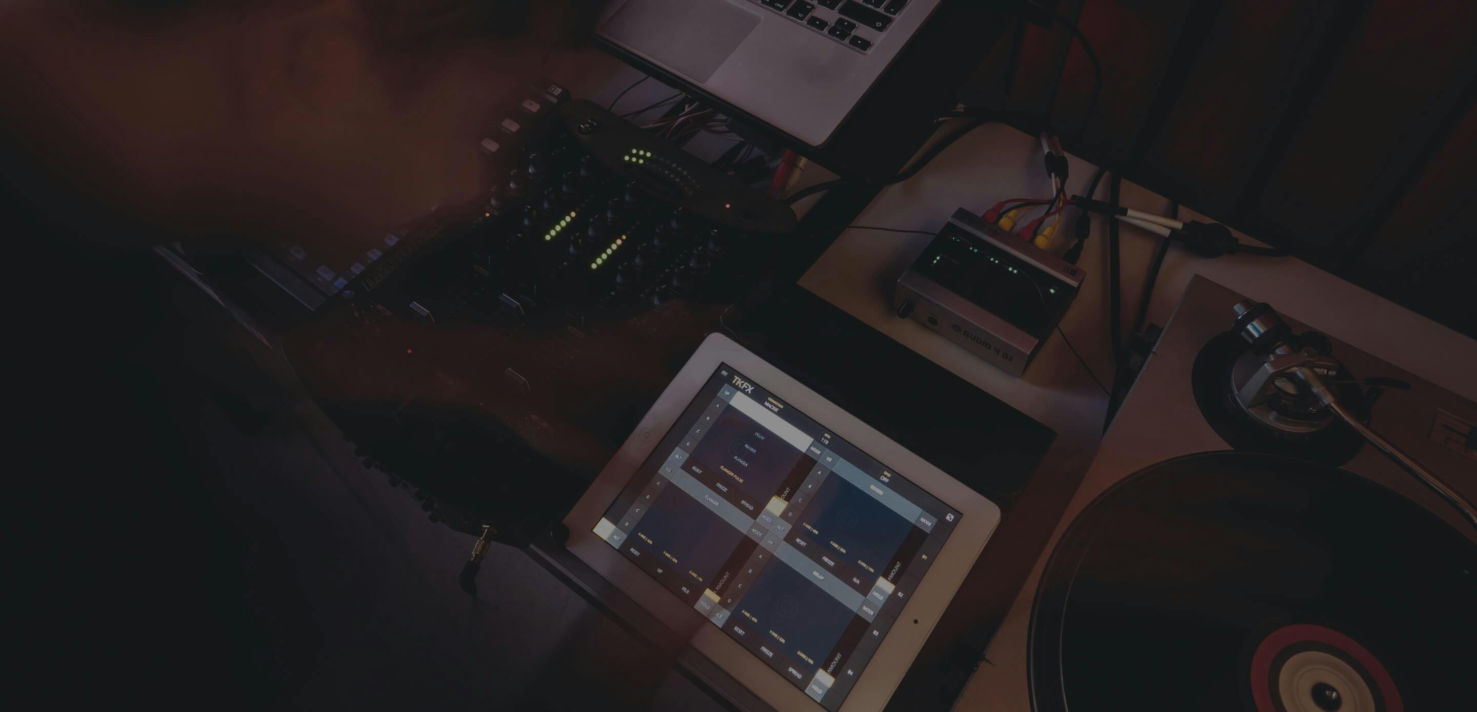 TKFX - Traktor DJ Controller for iOS and Android | Imaginando