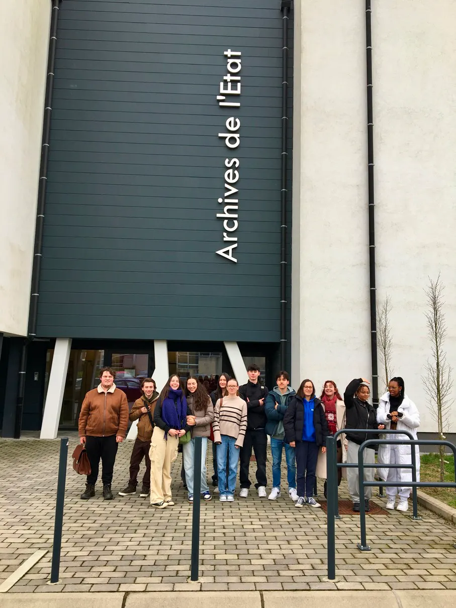 Visite aux archives avec les 5èmes | INDA