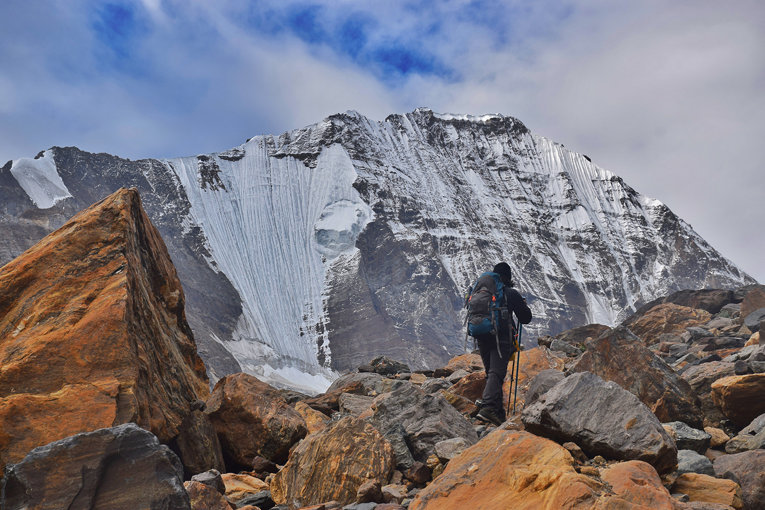35 Of The Most Spectacular Photos From The Warwan Valley Expedition