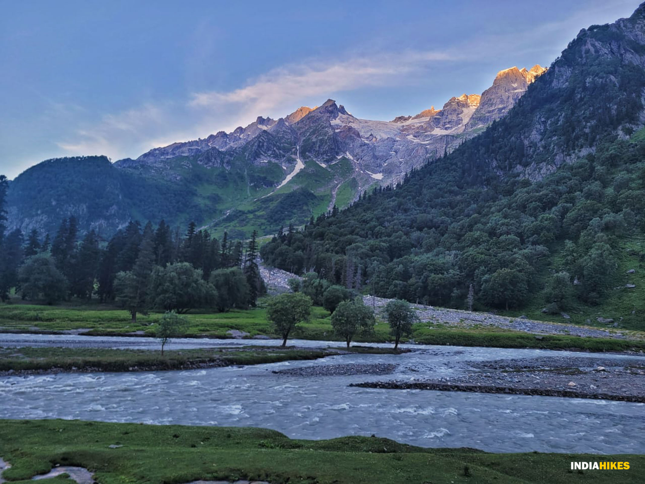 21 Stunning Photos That Show You Why Pin Bhaba Pass Is The Grandest ...