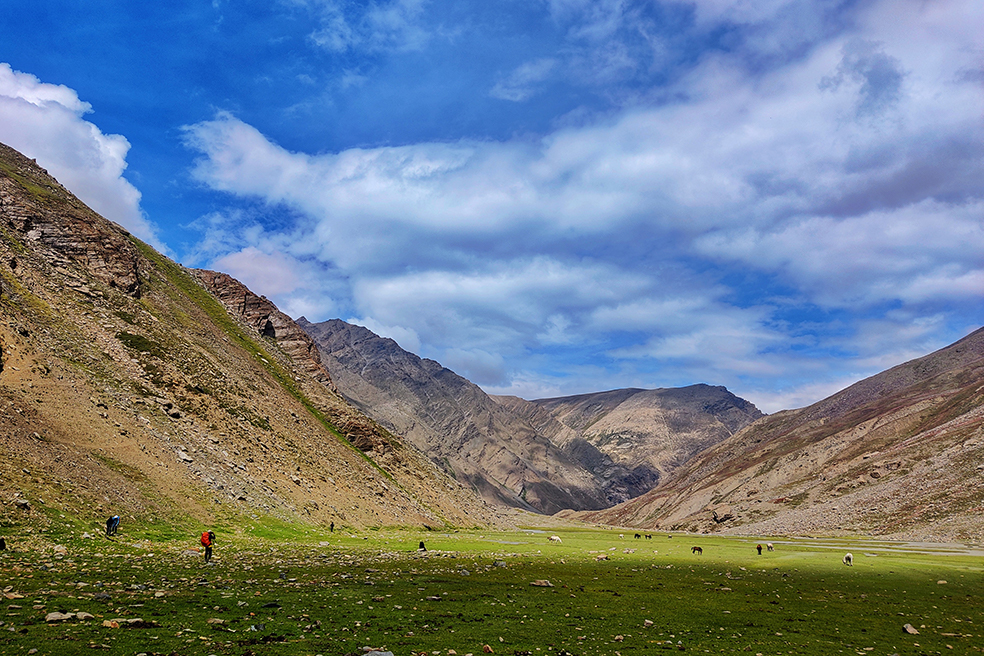35 Of The Most Spectacular Photos From The Warwan Valley Expedition