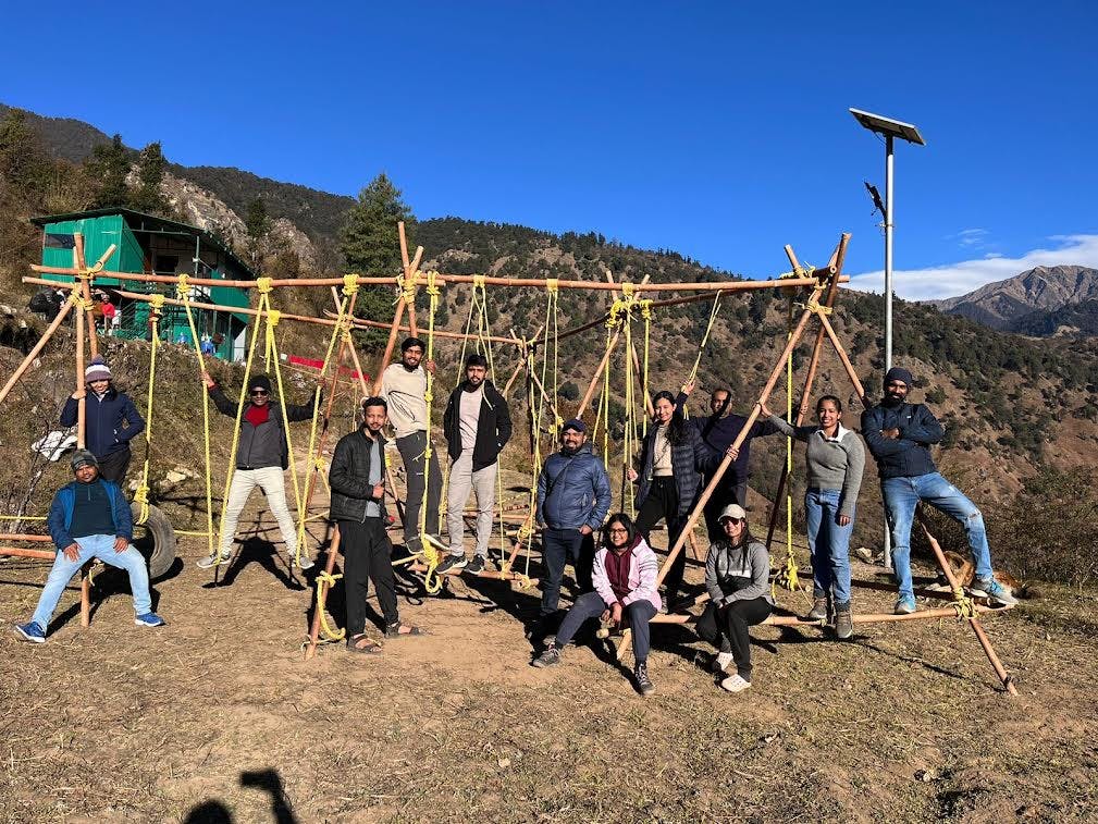 Trekkers Bond Over An Innovative ‘Rope Course’ at Raithal!