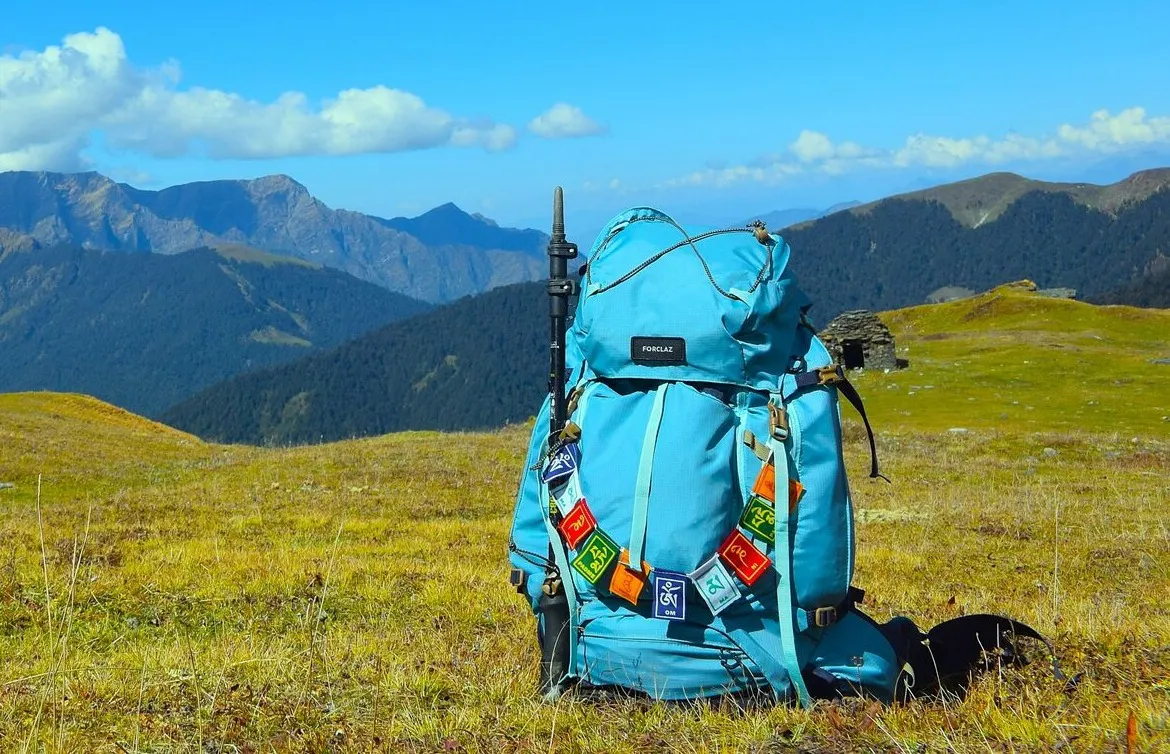 Forclaz MT500 Air Trekking Backpack 45+10L (Blue-Grey) Review | Is it ...