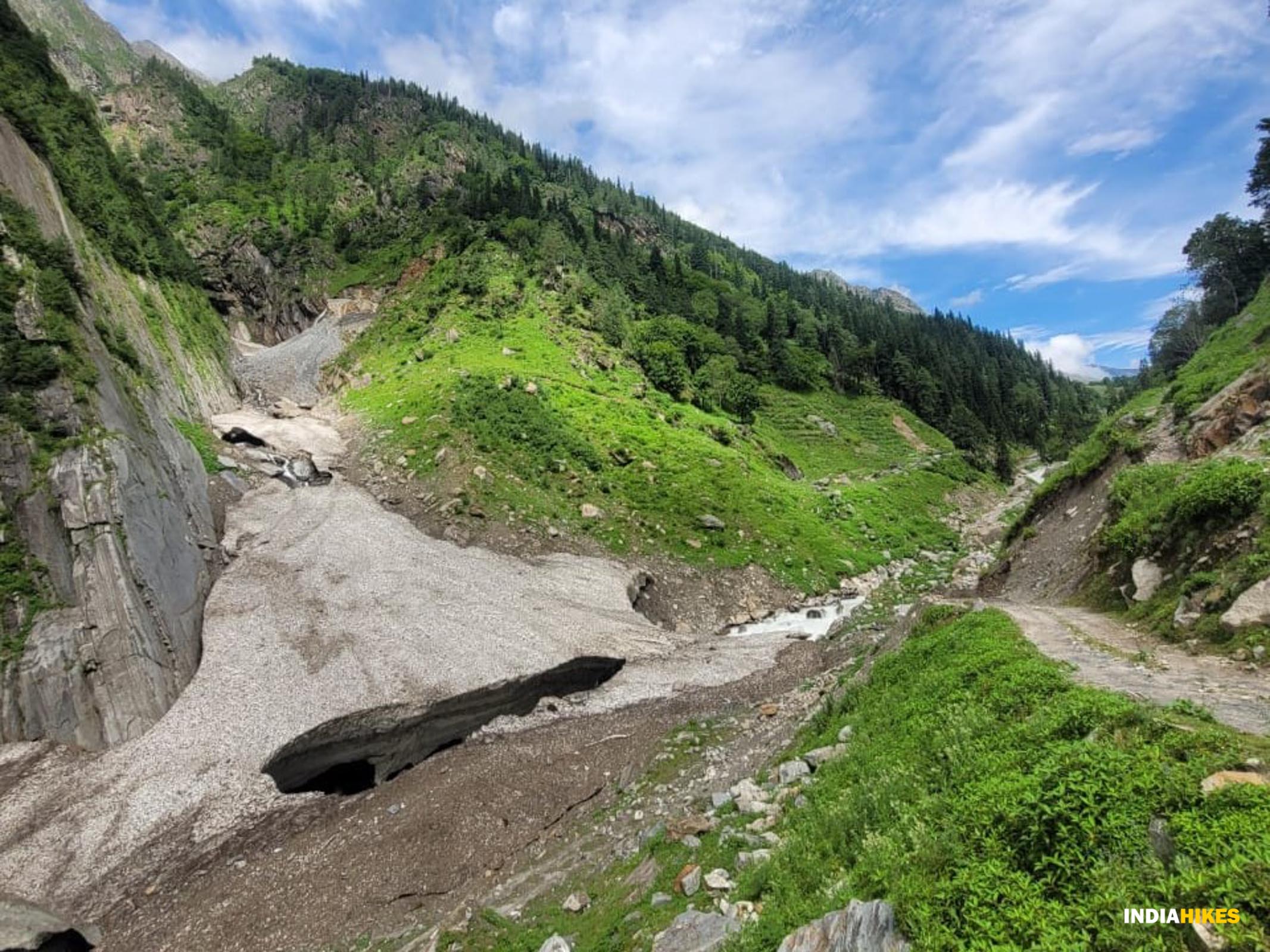 21 Stunning Photos That Show You Why Pin Bhaba Pass Is The Grandest ...