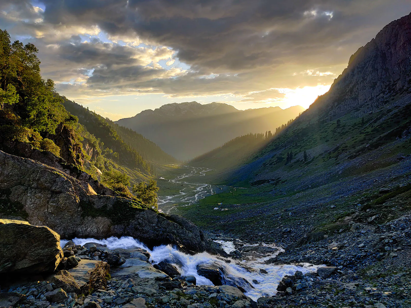 Tulian Lake Trek 2023 - Treks In Jammu and Kashmir - Indiahikes