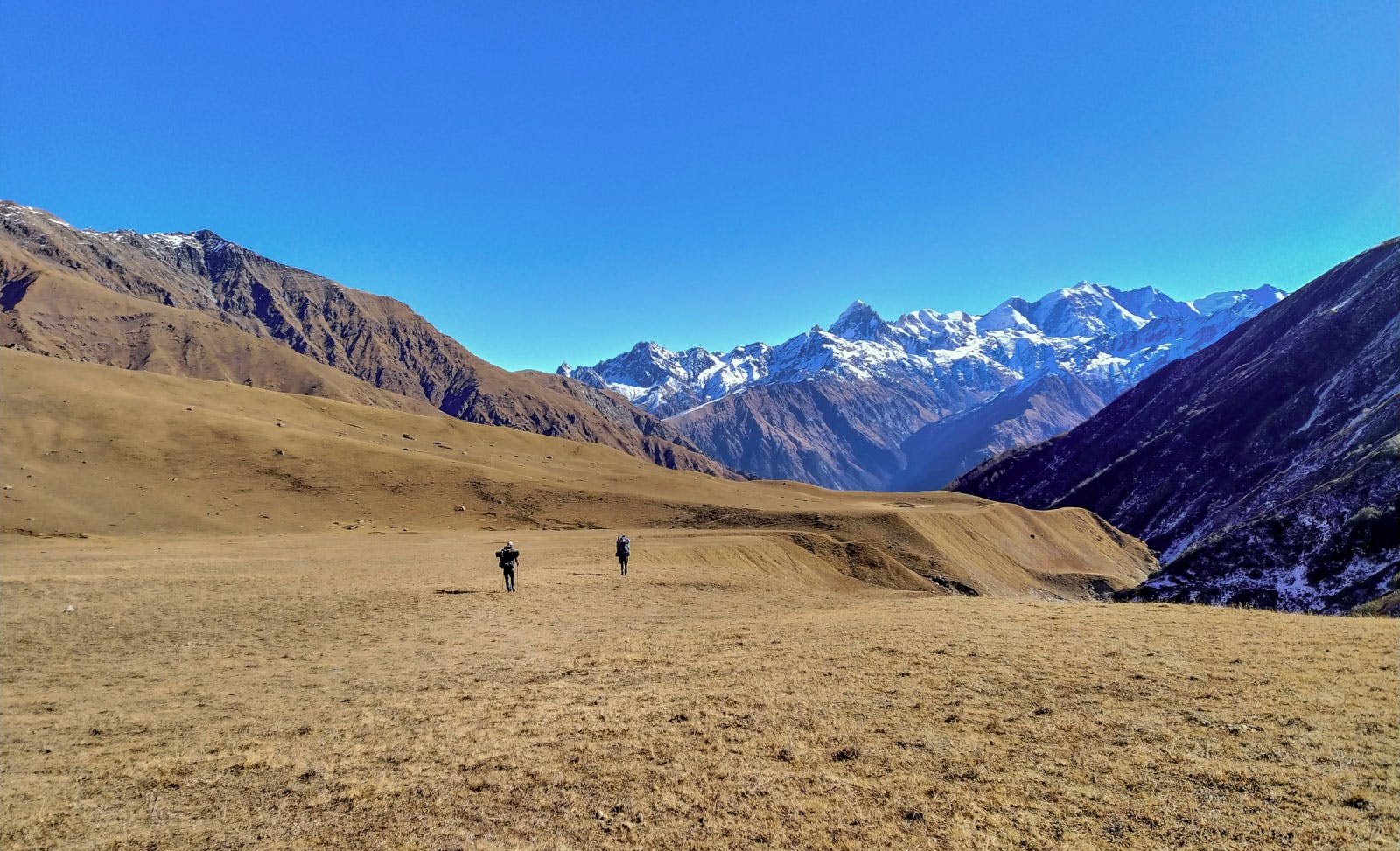 Dayara Bugyal Trek