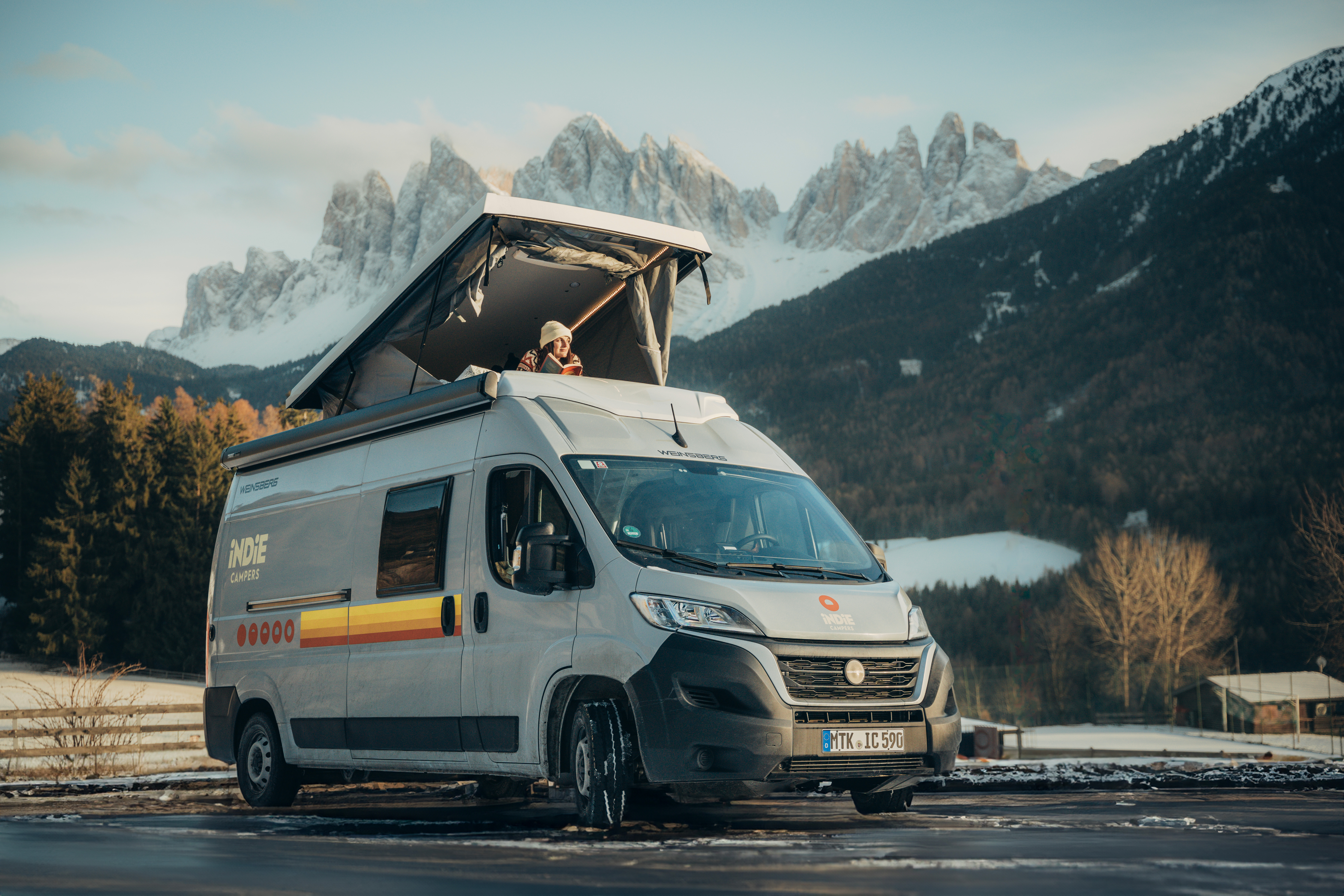 Weinsberg Nomad Pop-up | Campervan Rental - Indie Campers