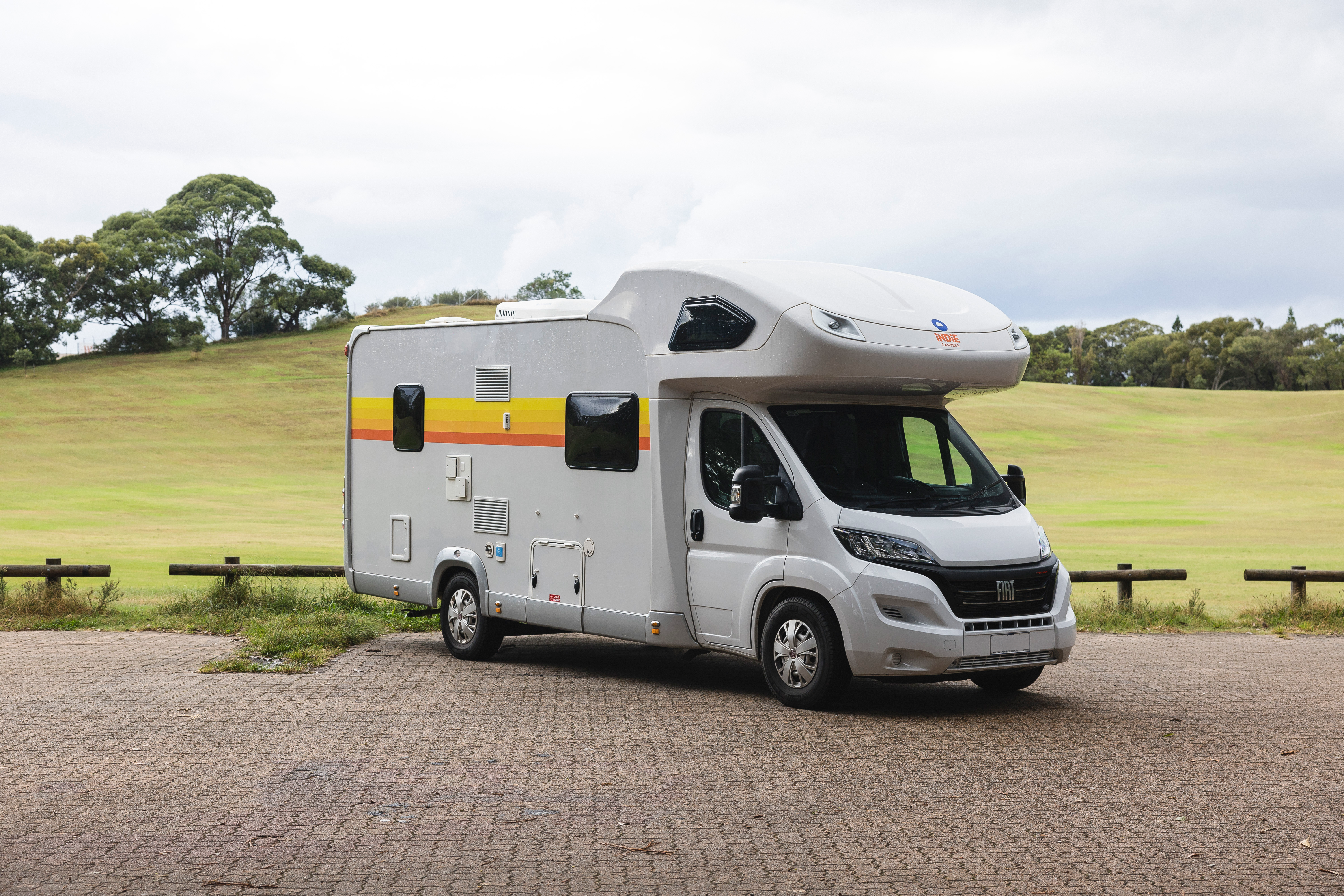 Comfort Family | RV Rental - Indie Campers