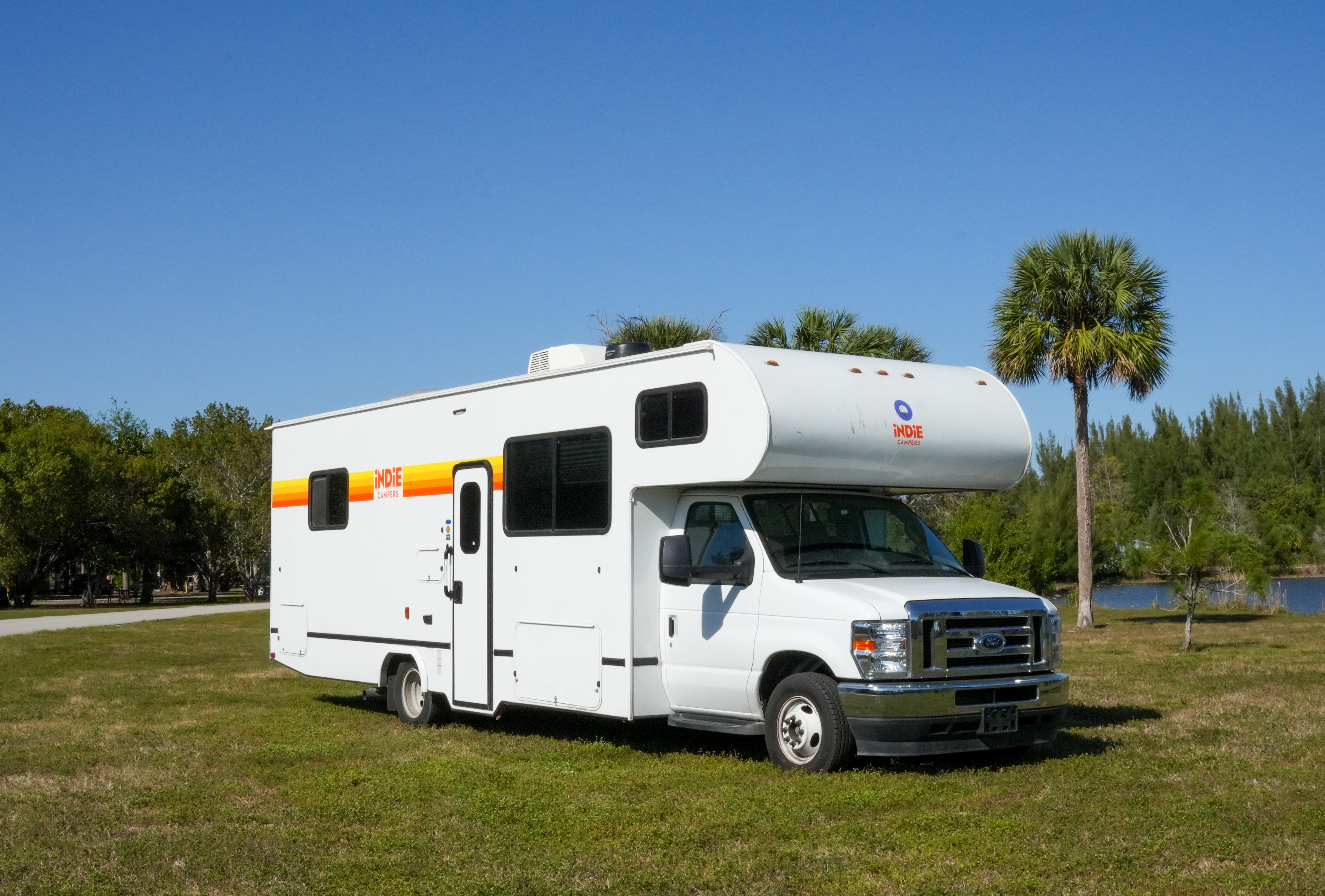 Comfort Family | RV Rental - Indie Campers