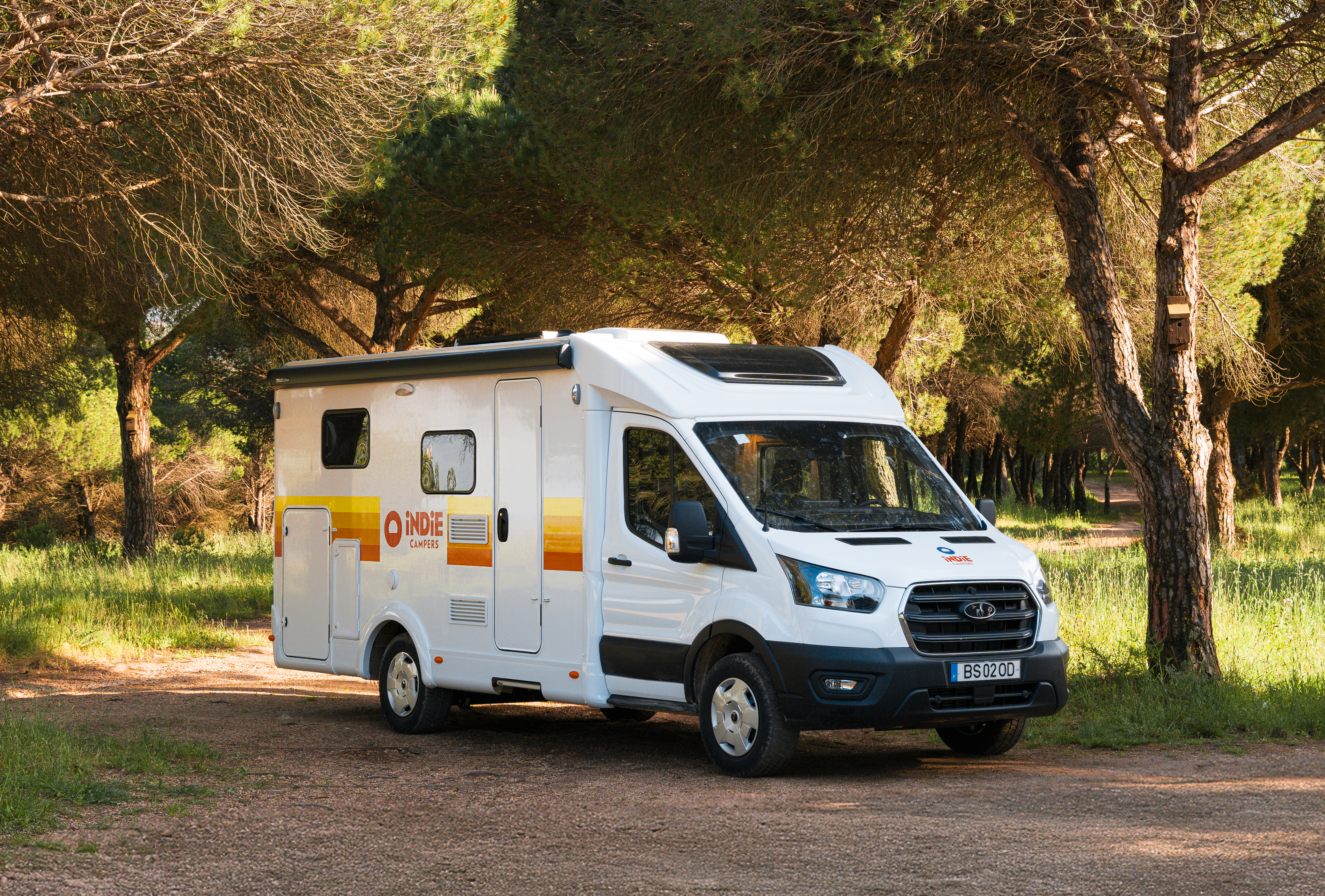 RVs, Campervans & Motorhomes for Rent | Indie Campers