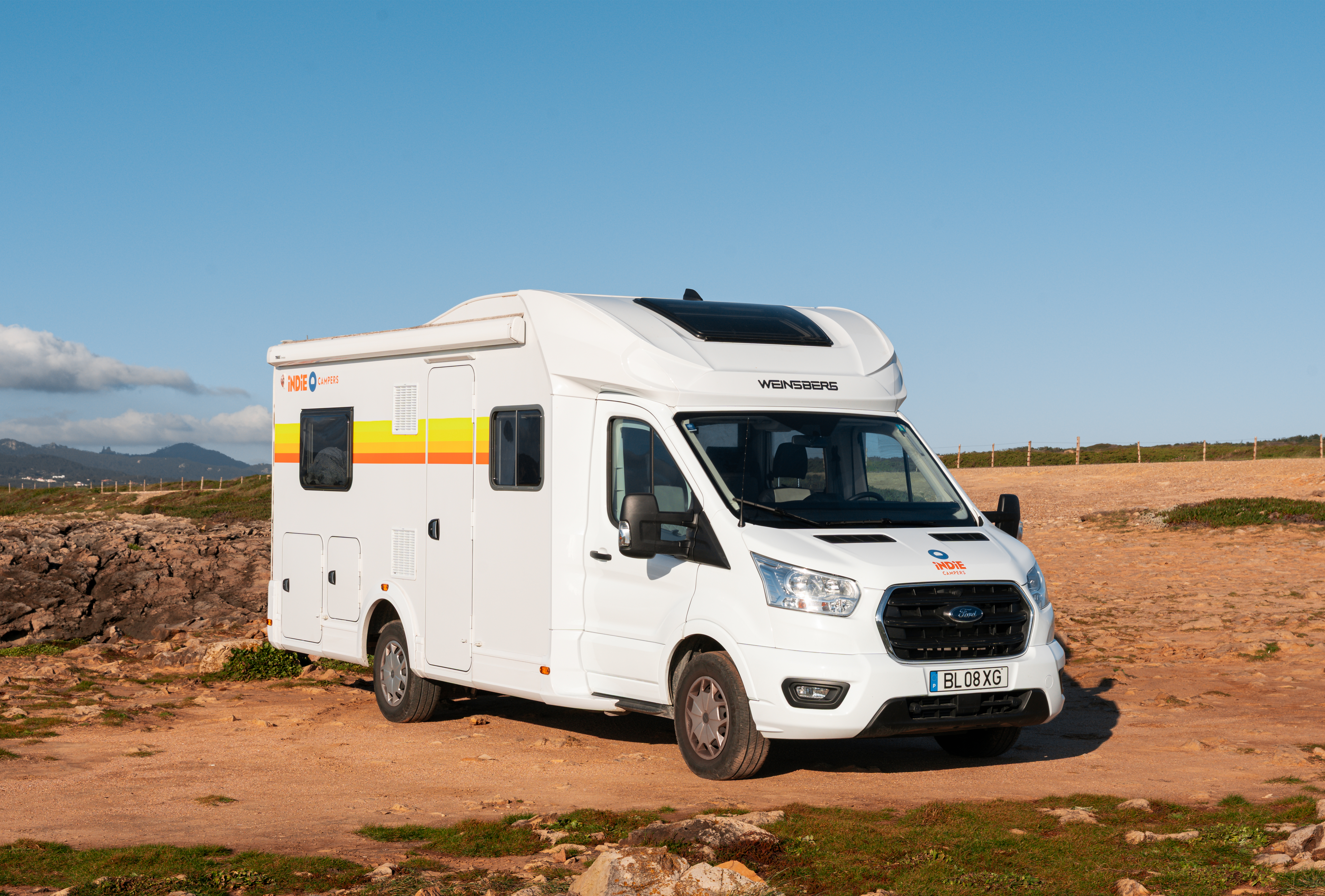 Comfort Standard Select - Motorhome rental in Europe | Indie Campers
