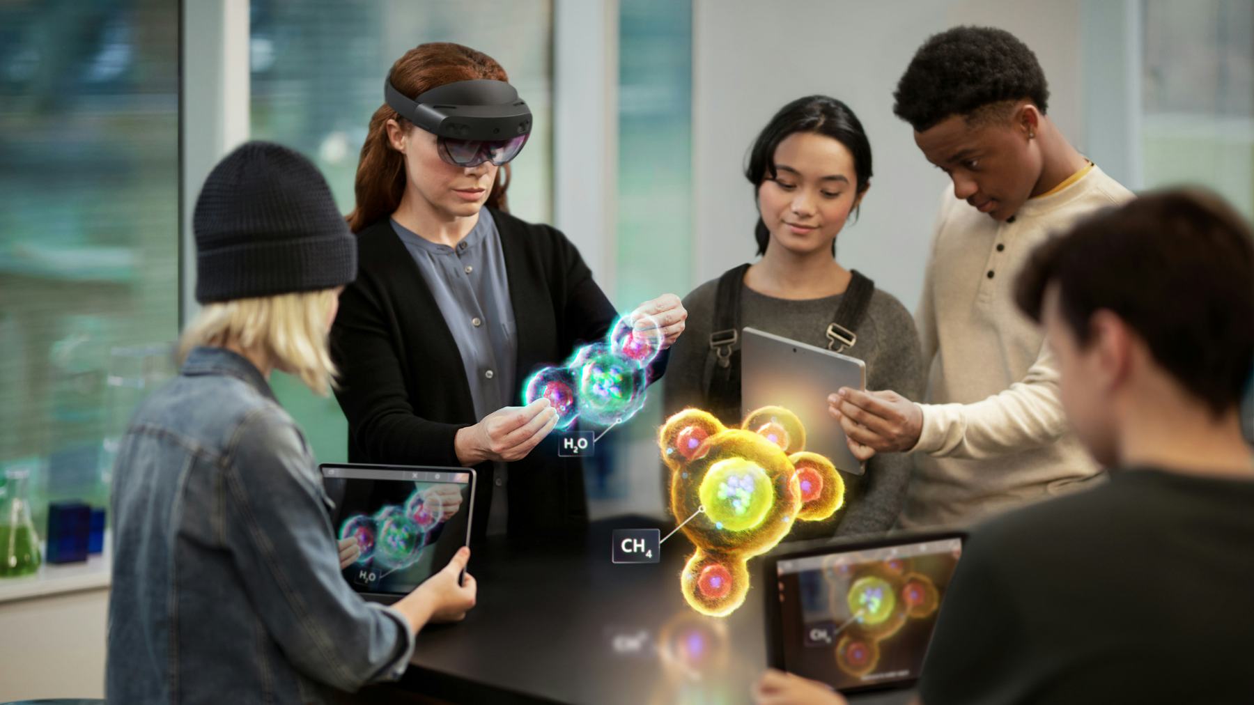 Virtual Reality vs Augmented Reality: what’s the difference? | Invelon ...