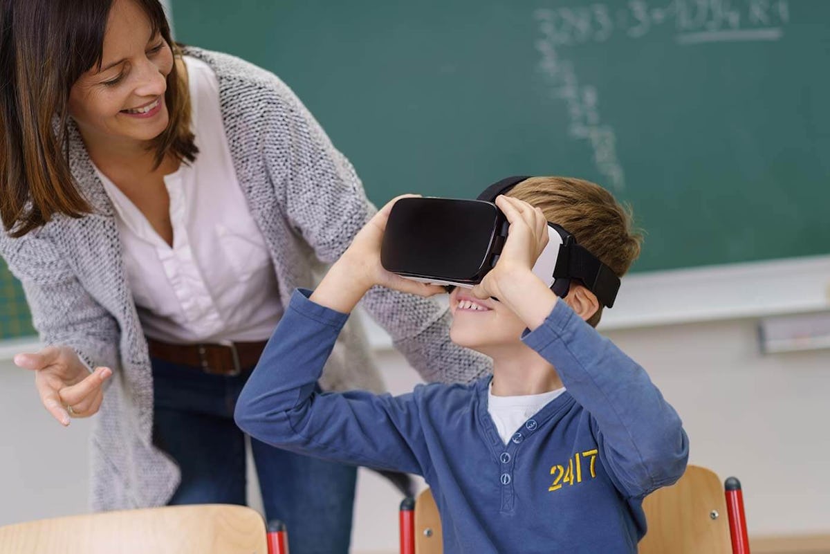 ¿cómo Se Puede Aplicar La Realidad Virtual En La Educación Invelon