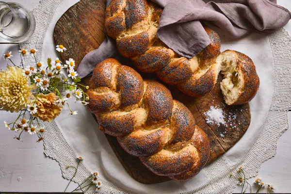 Traditional Challah with Poppy Seeds — Jewish Food Society