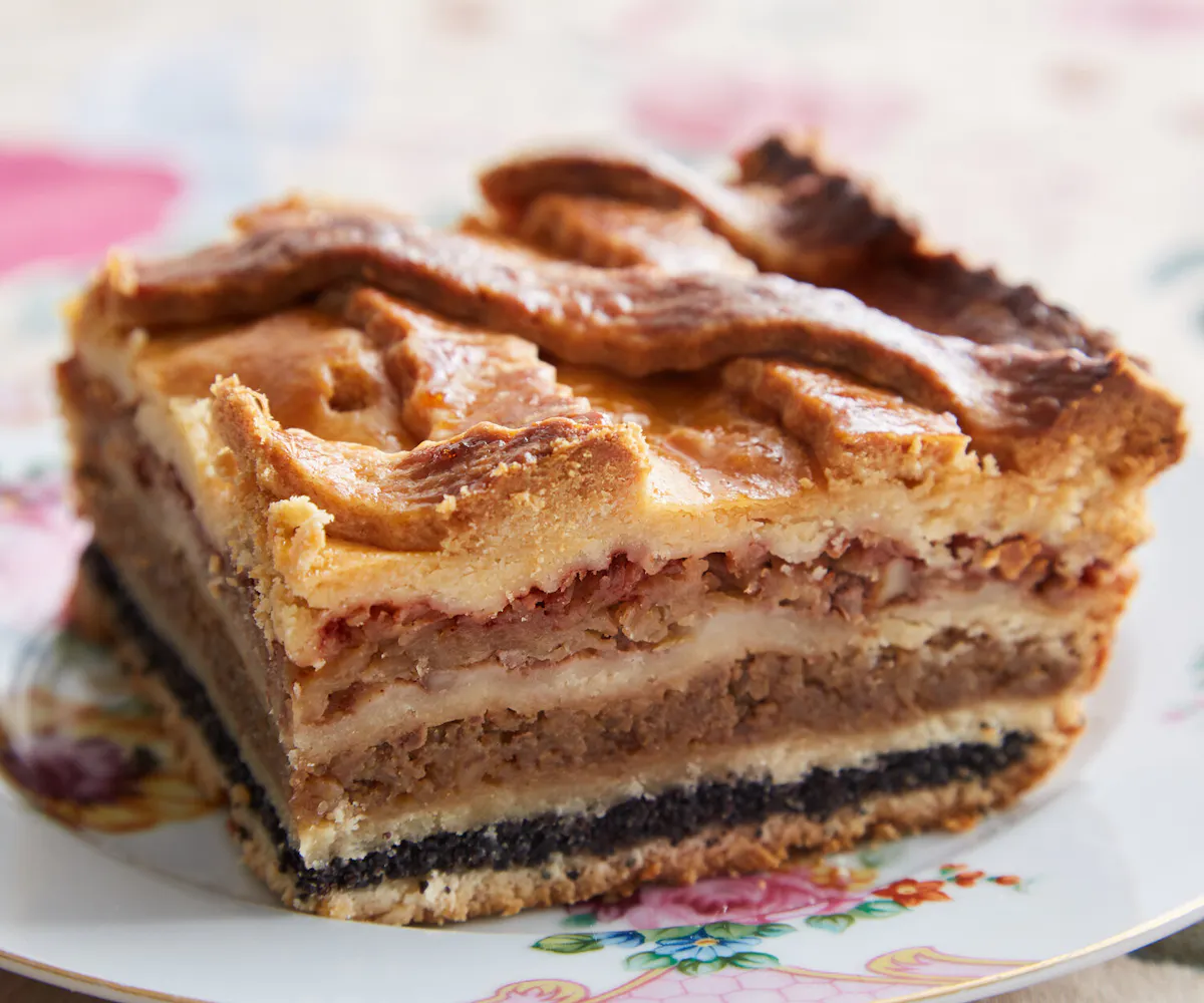 Fluden (Layered Pastry With Poppy Seeds, Walnuts, and Apples) — Jewish ...