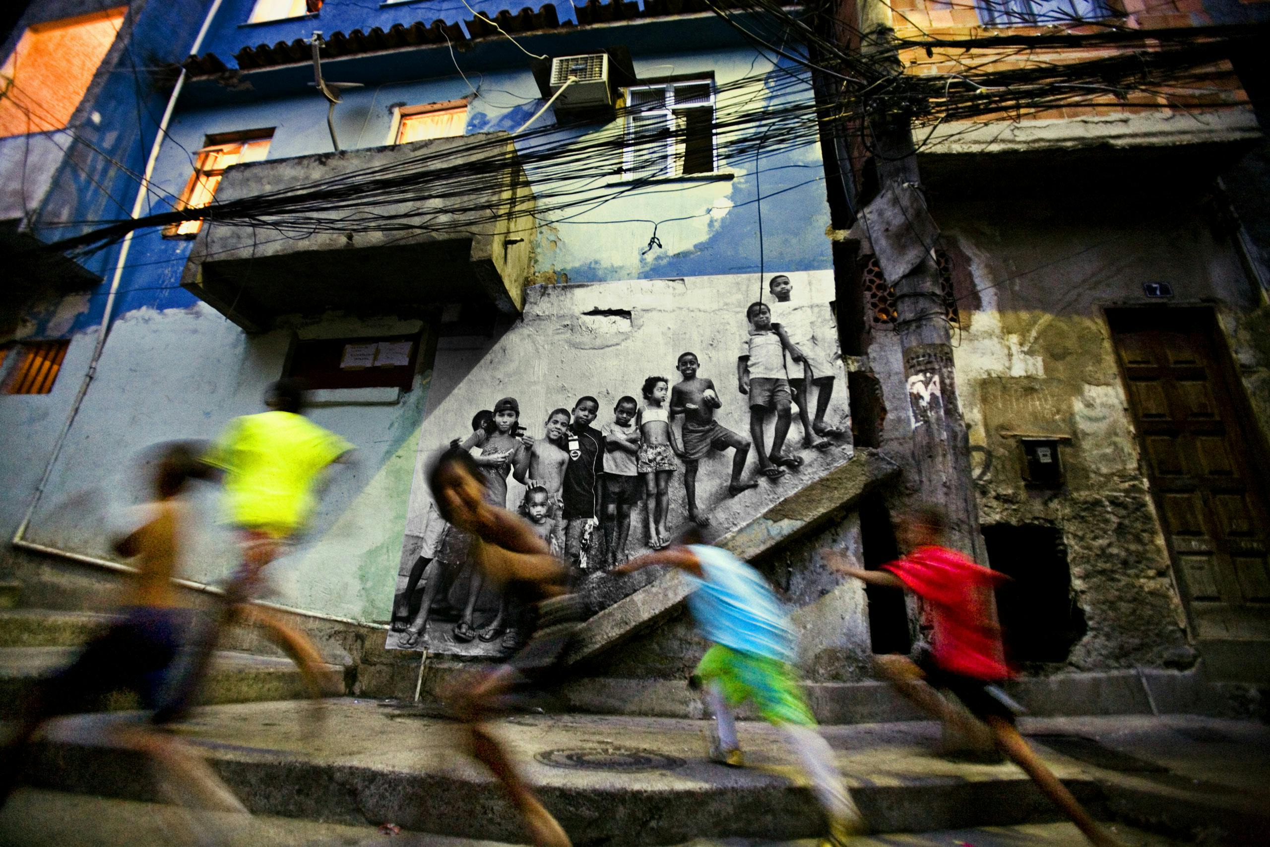 Women Are Heroes, Brazil