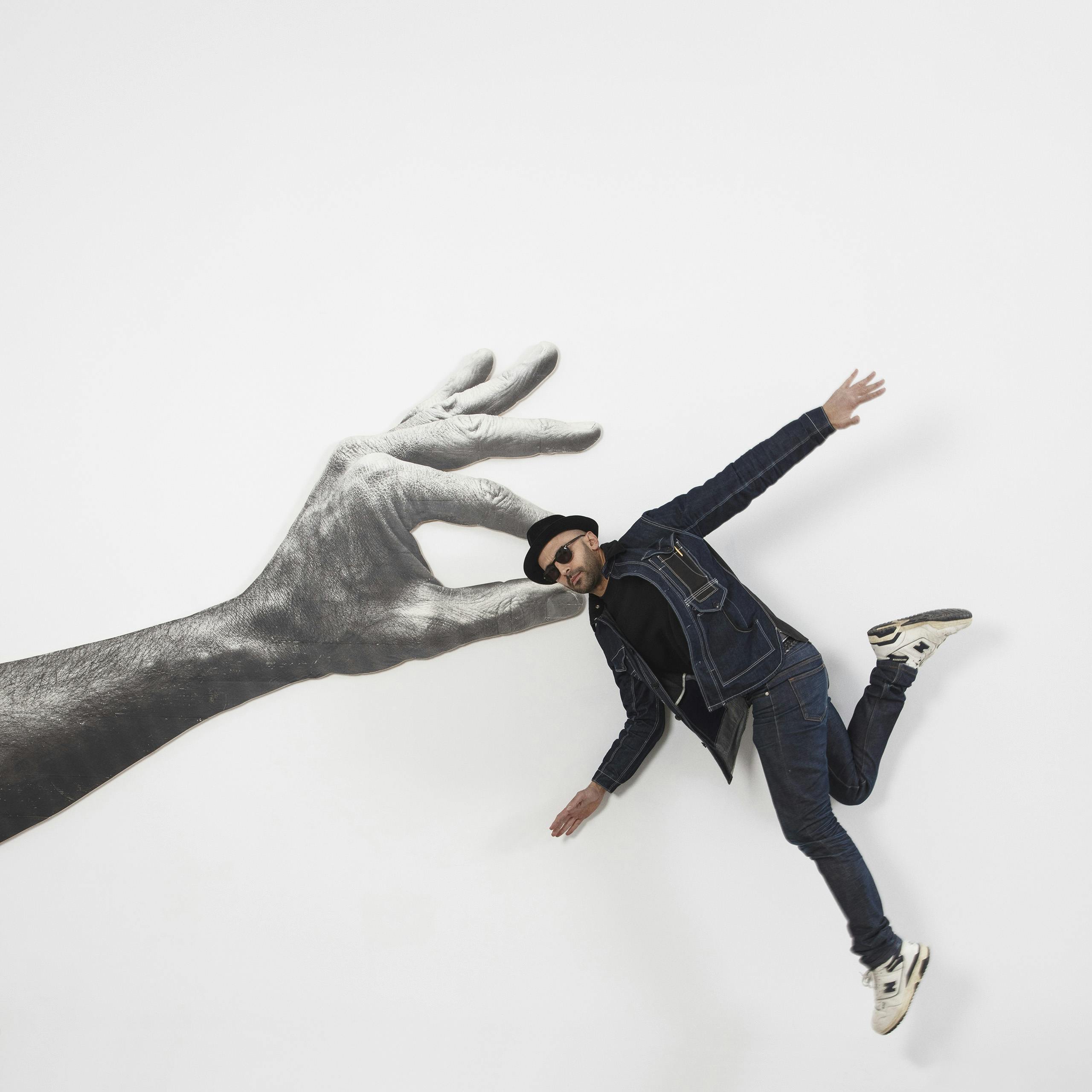 "LES ENFANTS D’OURANOS," Perrotin, 2023