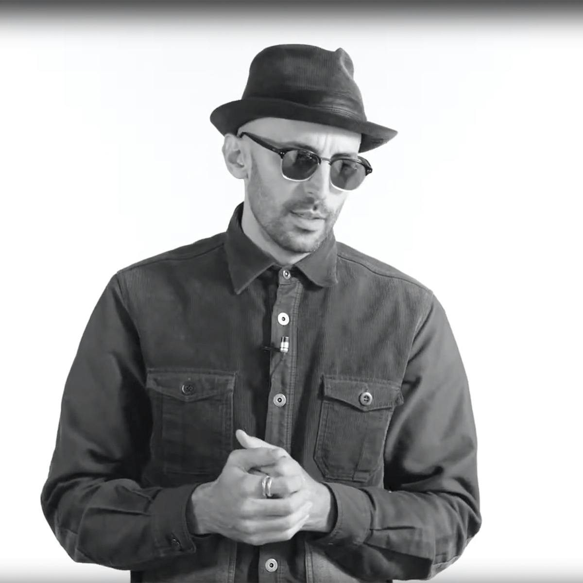 JR: Chronicles - The Guns Chronicles, A History of America