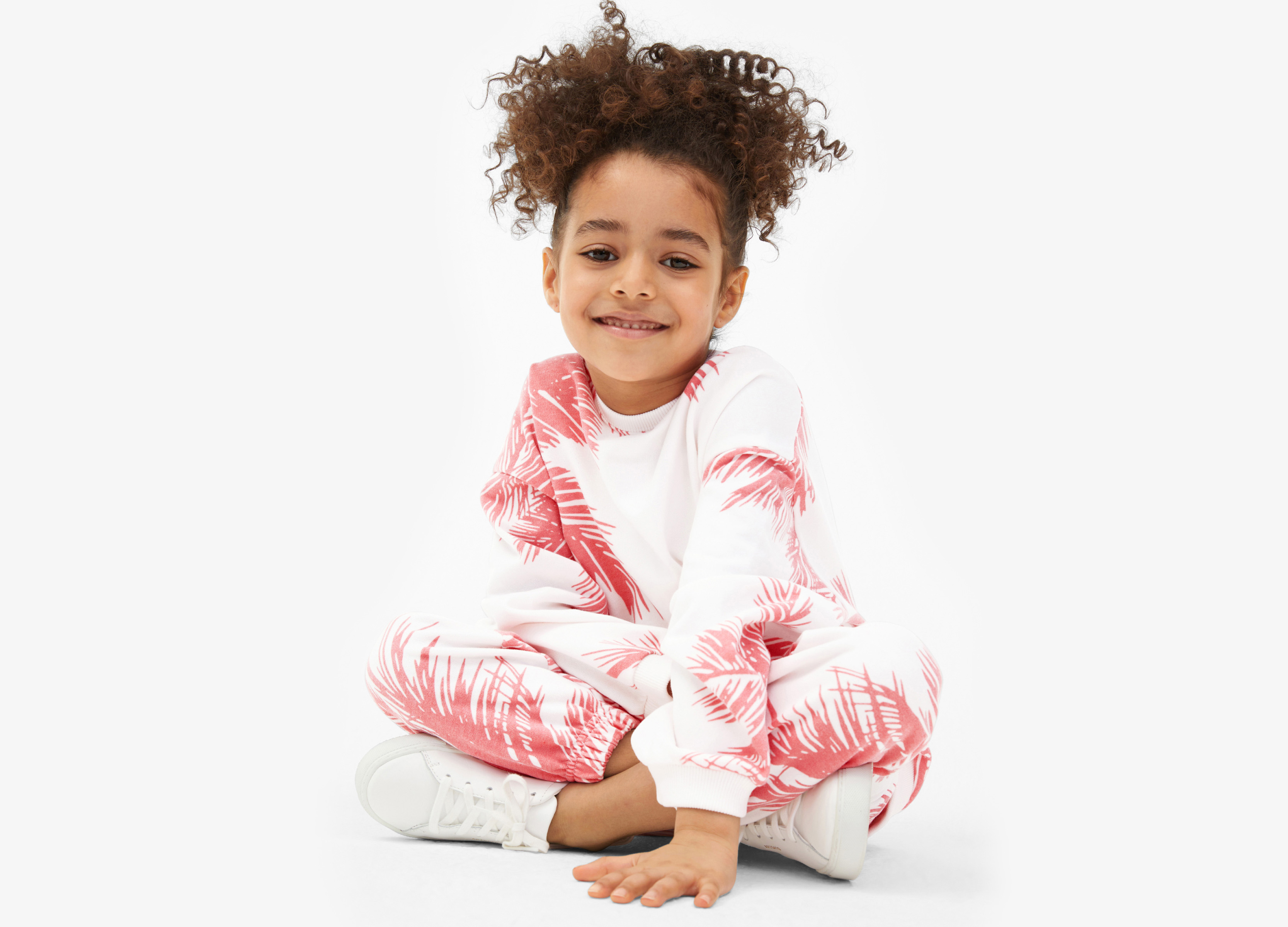 Luxuriöse Loungewear für Damen, Herren & Kinder | JUVIA