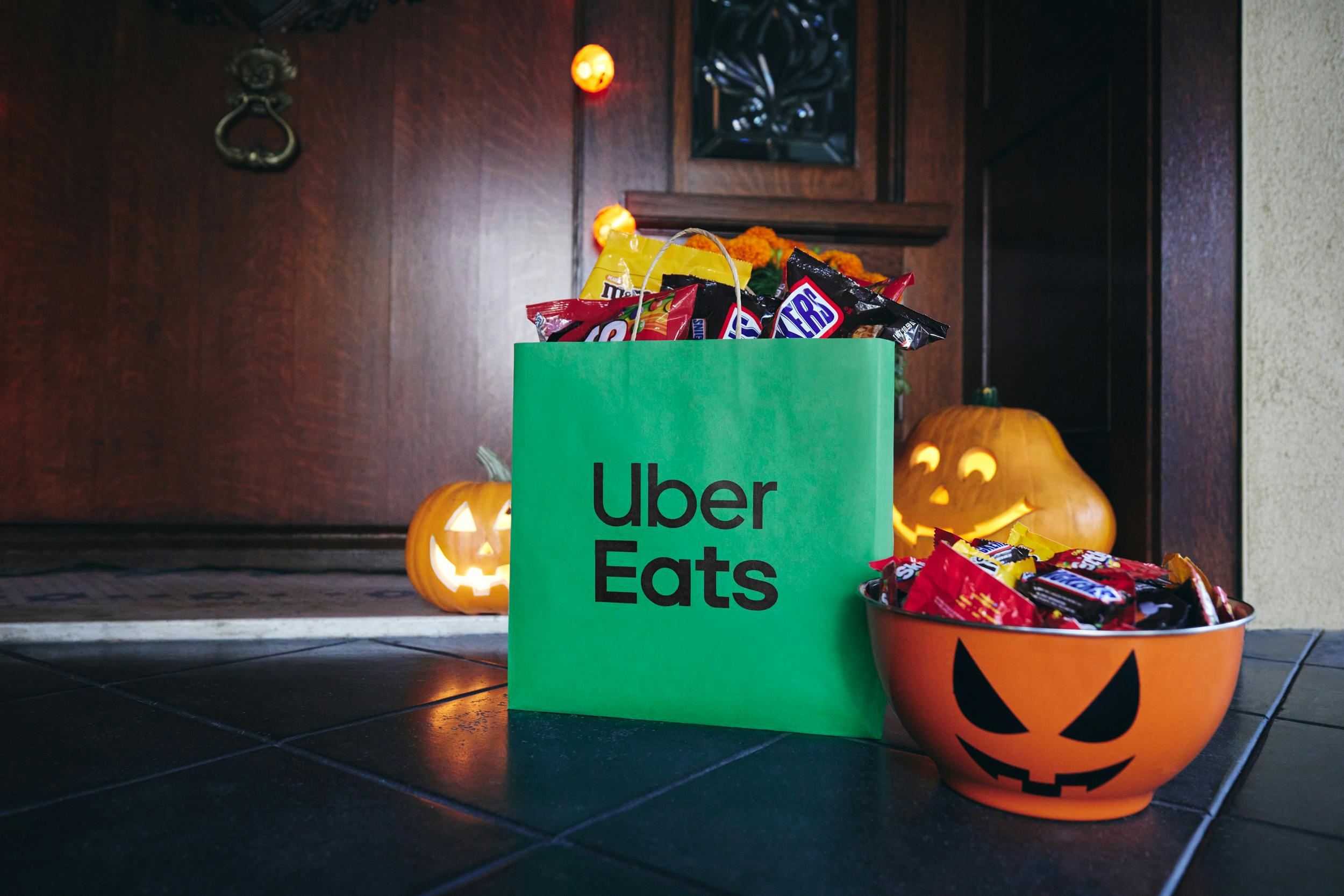 BEHIND THE SCREAMS OF UBER EATS' HALLOWEEN FILM - Kamp Grizzly