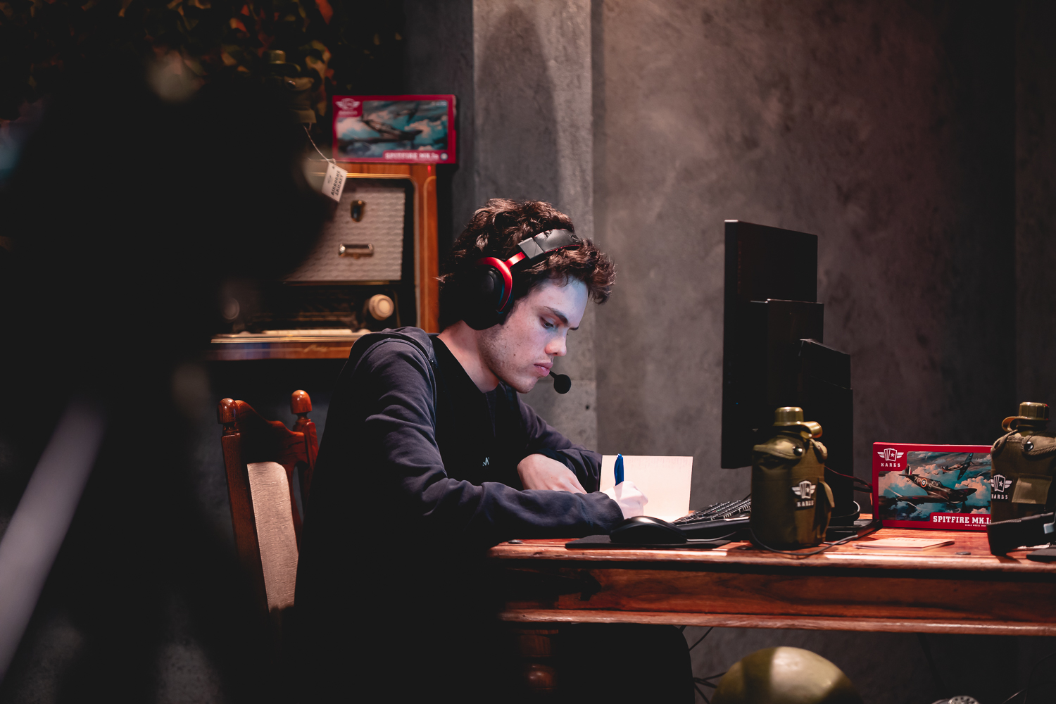 KARDS eSports - The World War II Card Game