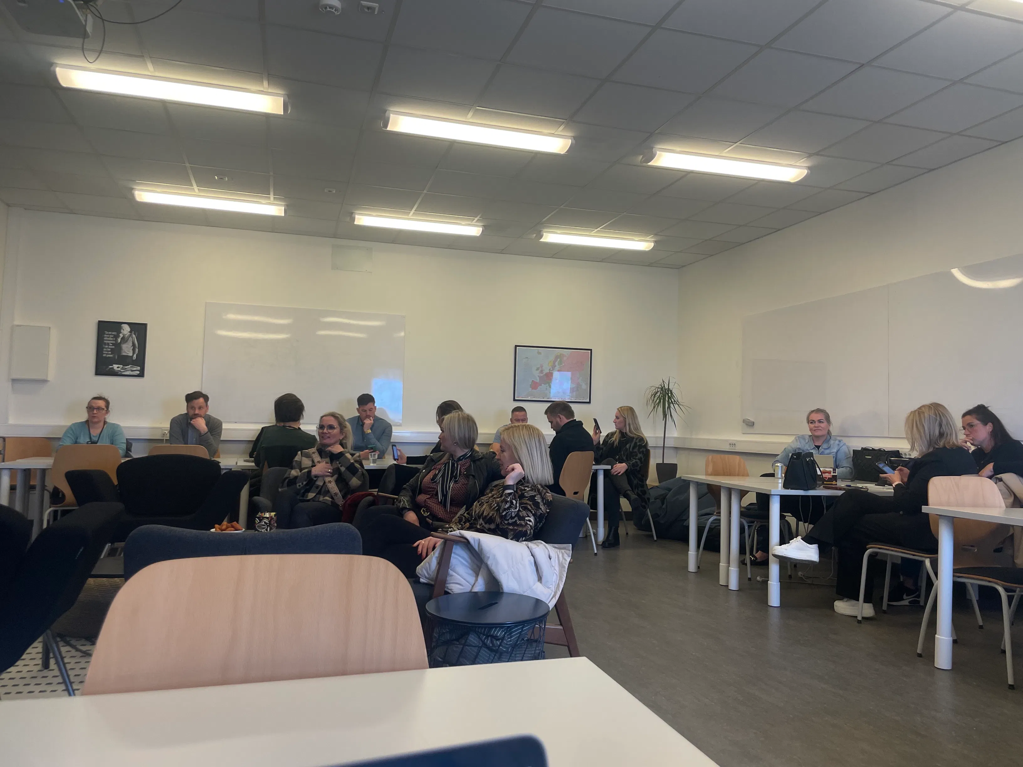 Keflavík Airport and the local community — KEF+