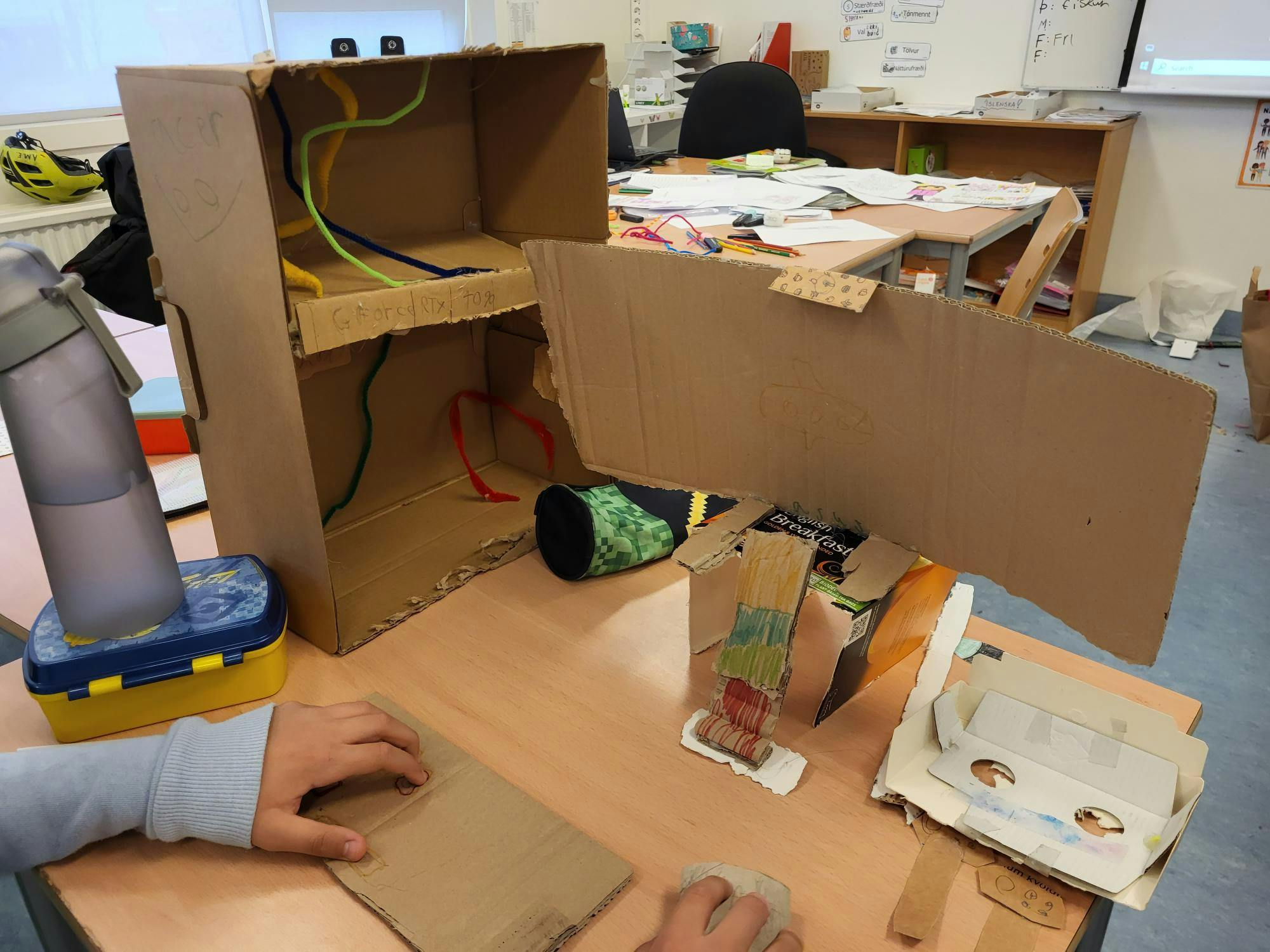 Elementary school students design the future of the airport — KEF+