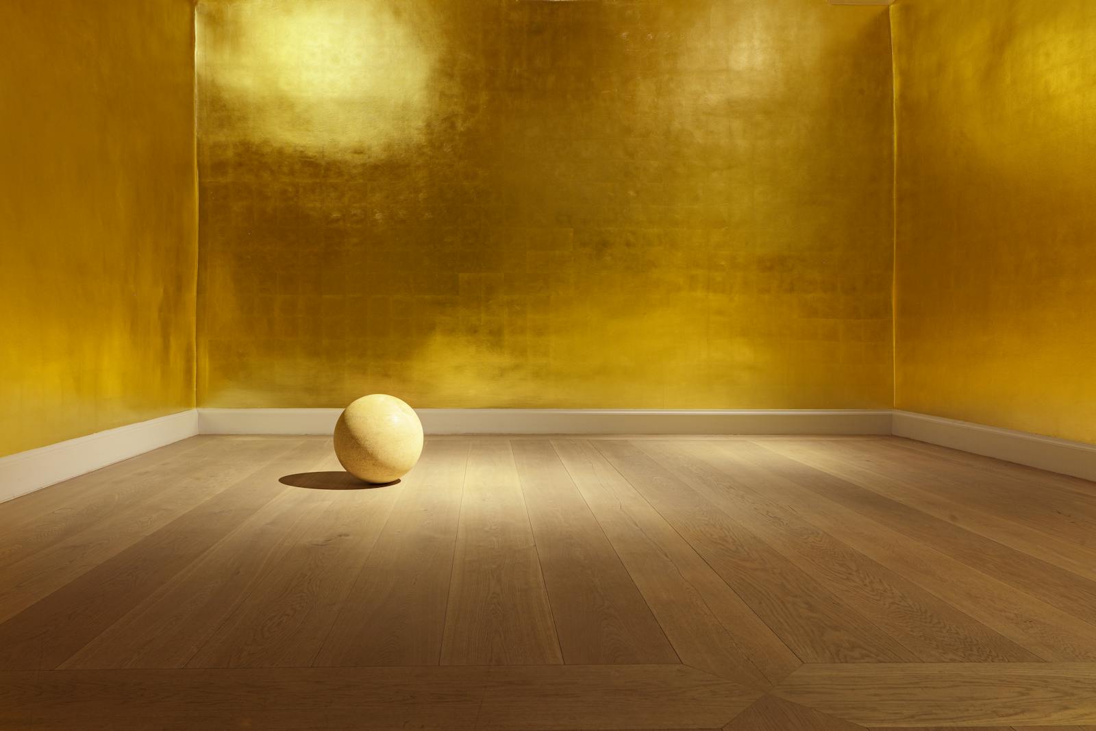 Artist - James Lee Byars - KEWENIG