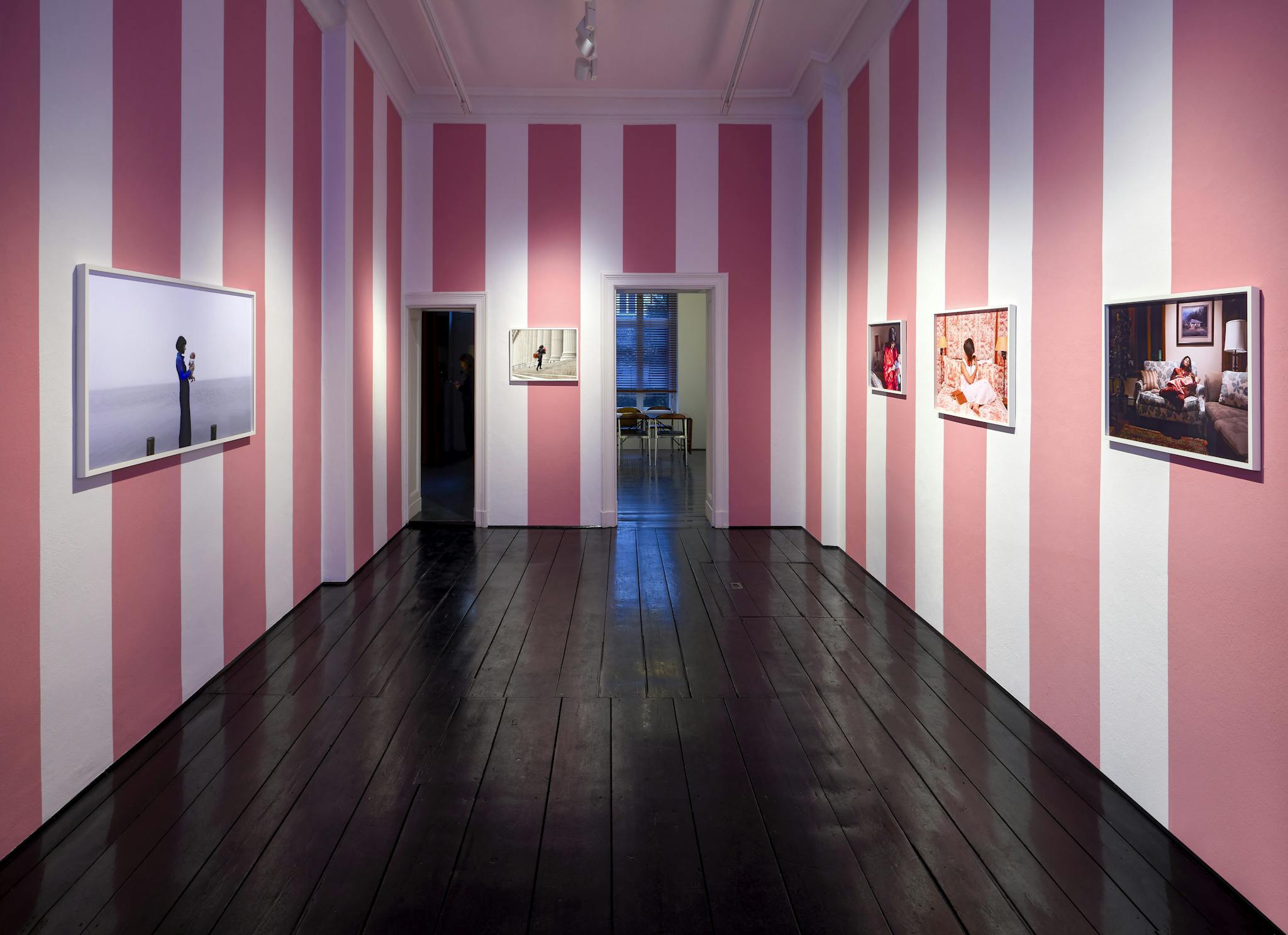 Exhibition - JAMIE DIAMOND FAKING IT - KEWENIG