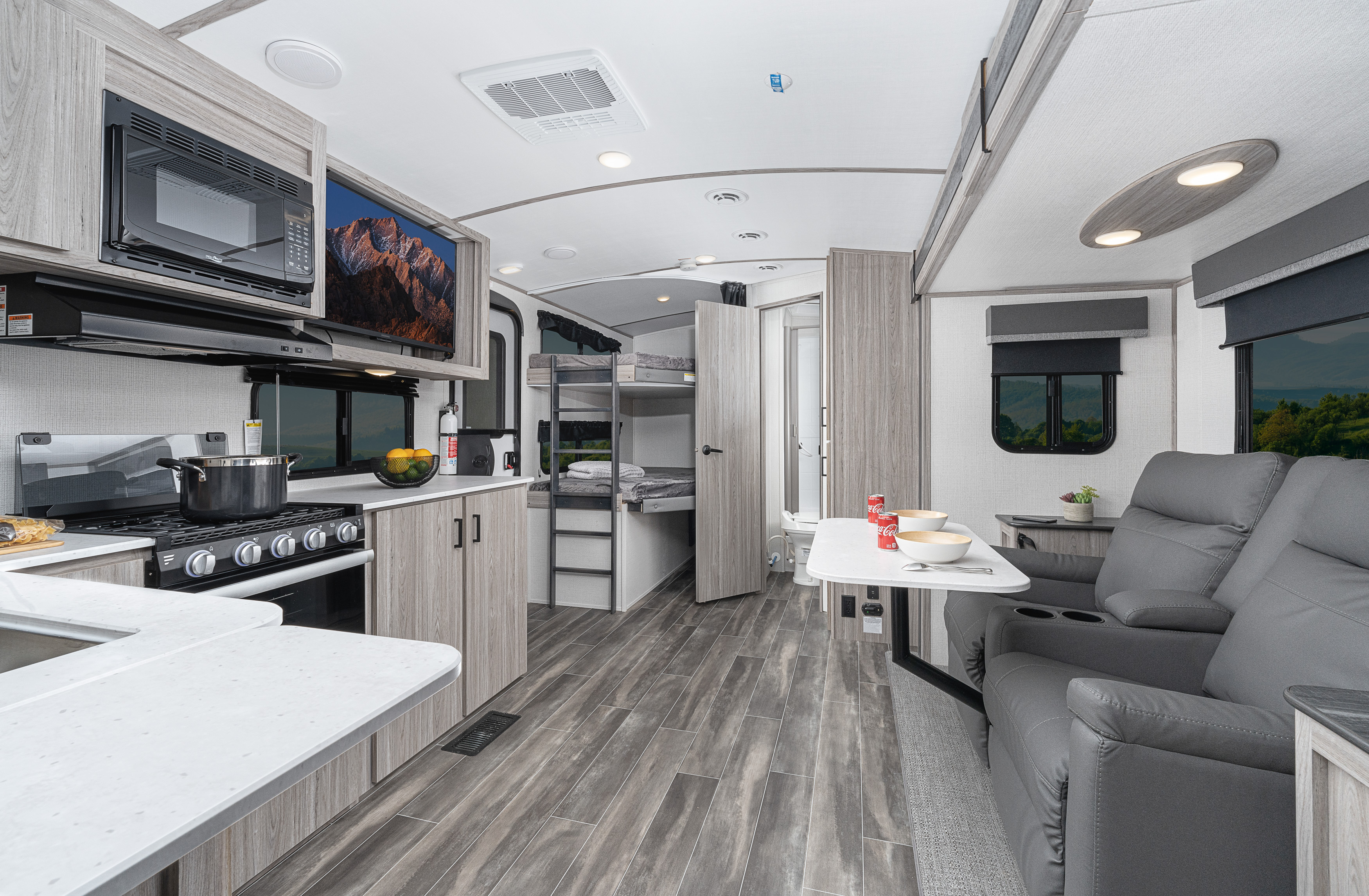Easy-to-Tow, Lightweight Travel Trailers (2023) | Keystone RV Blog ...