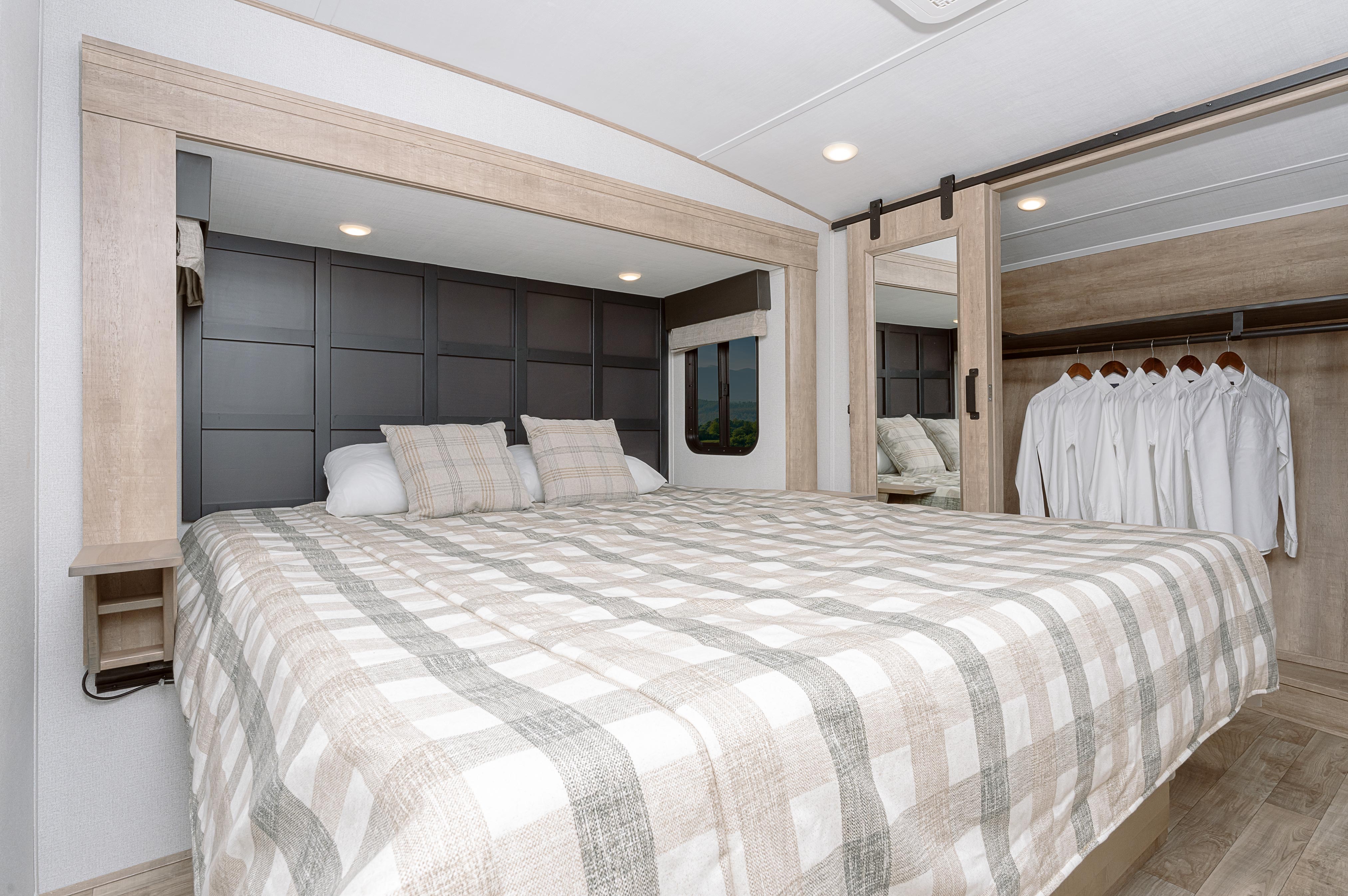 Bunkhouse Fifth Wheels: The Perfect Family-Friendly RVs - Keystone RV