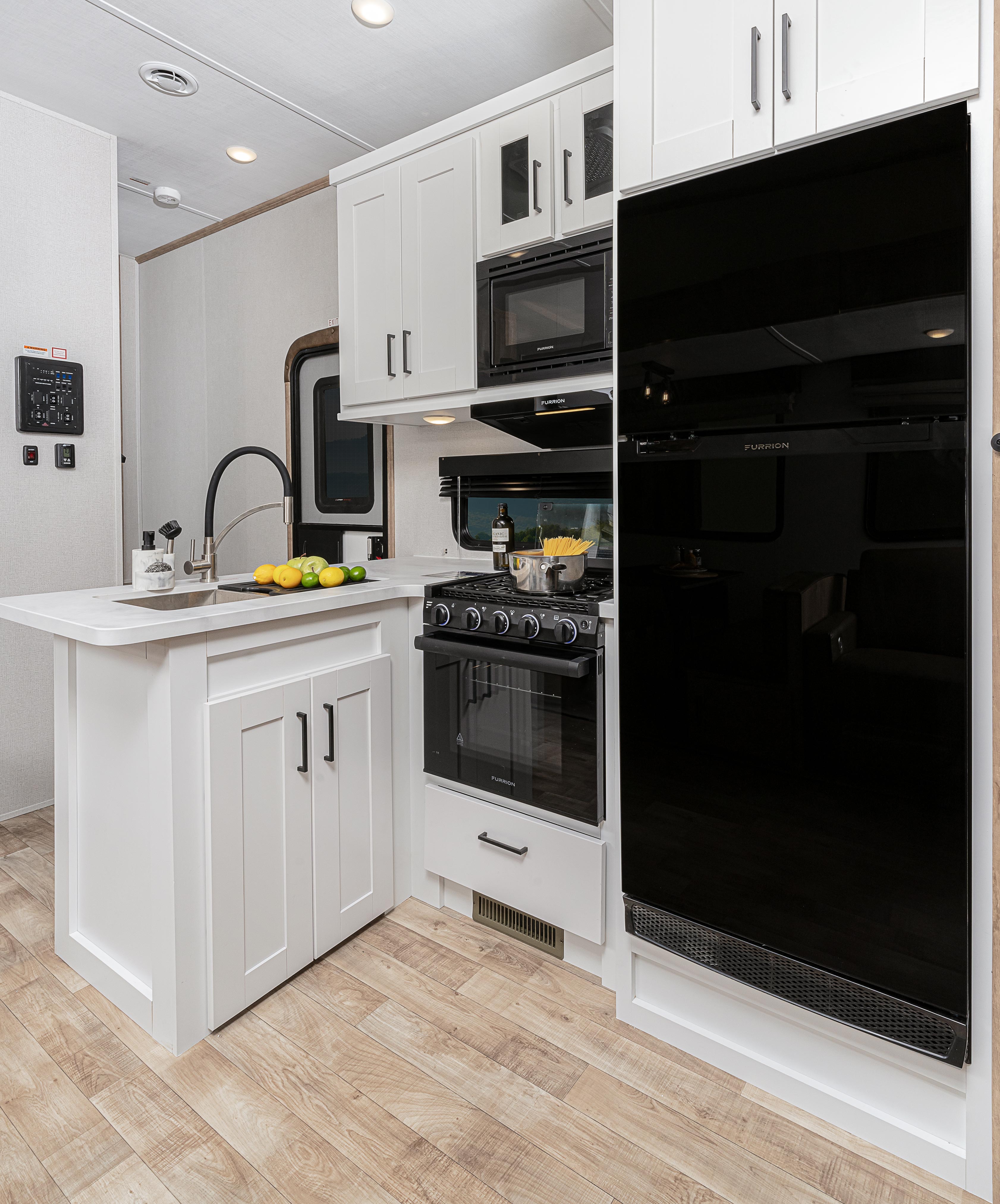 Keystone Arcadia Super Lite fifth wheels, a new generation of RVs ...